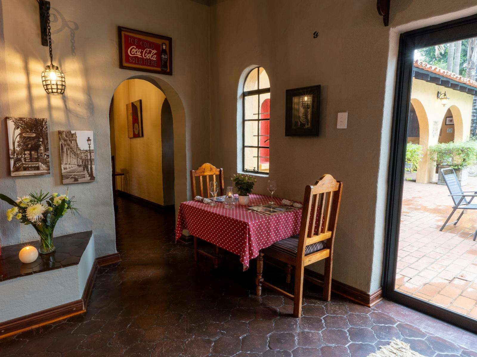 Bonaero Park Accommodation - LekkeSlaap