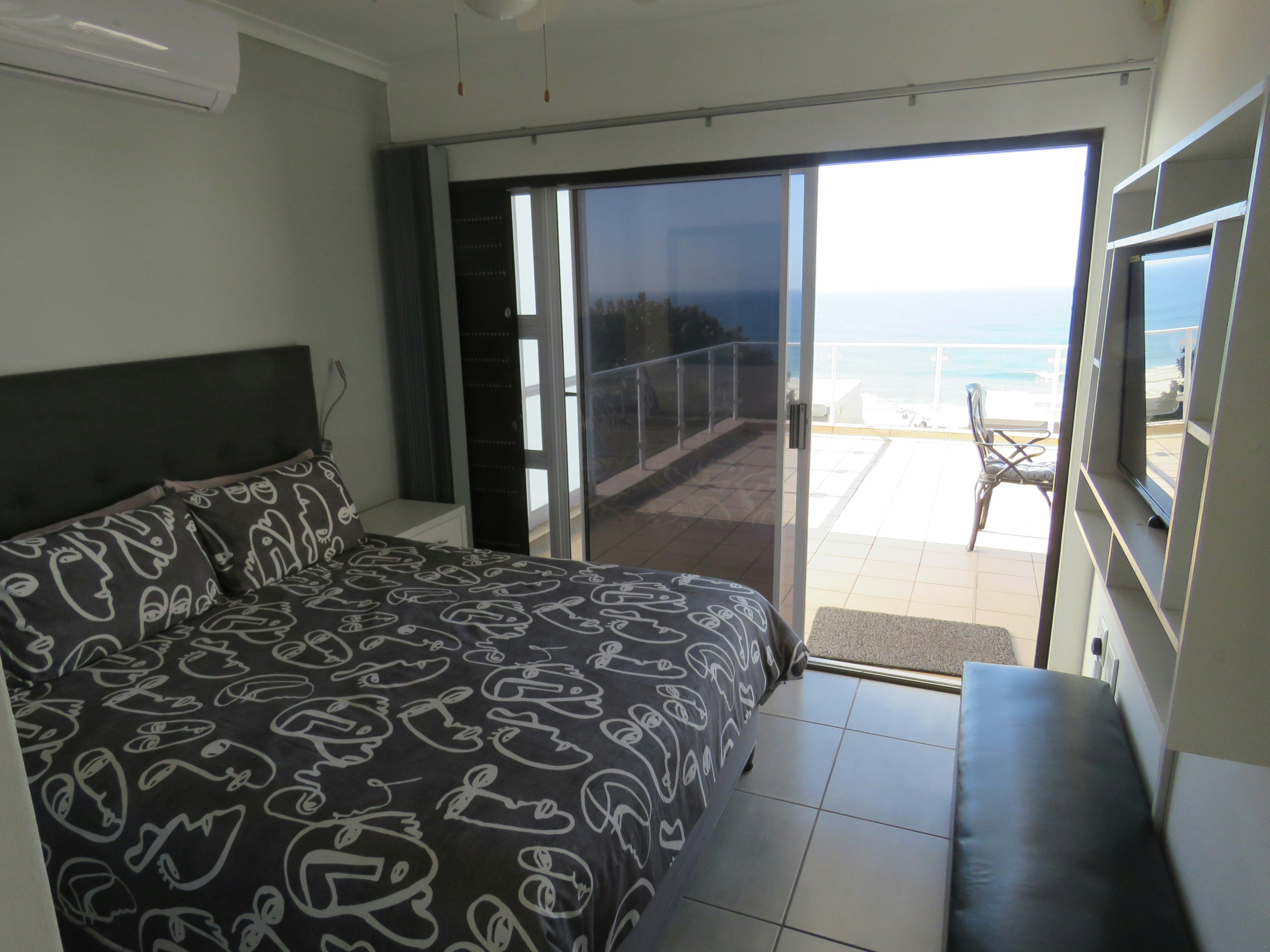 Manaba Beach Accommodation - LekkeSlaap