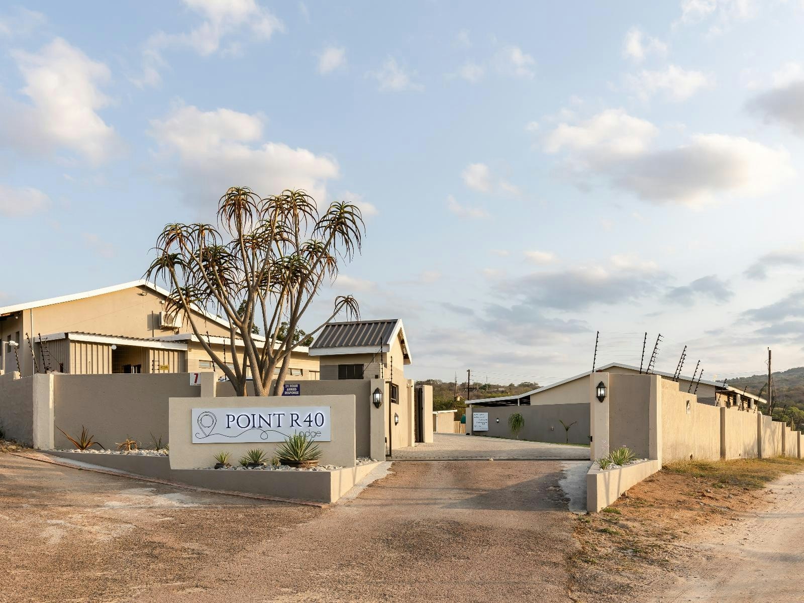 Point R40 Lodge | LekkeSlaap