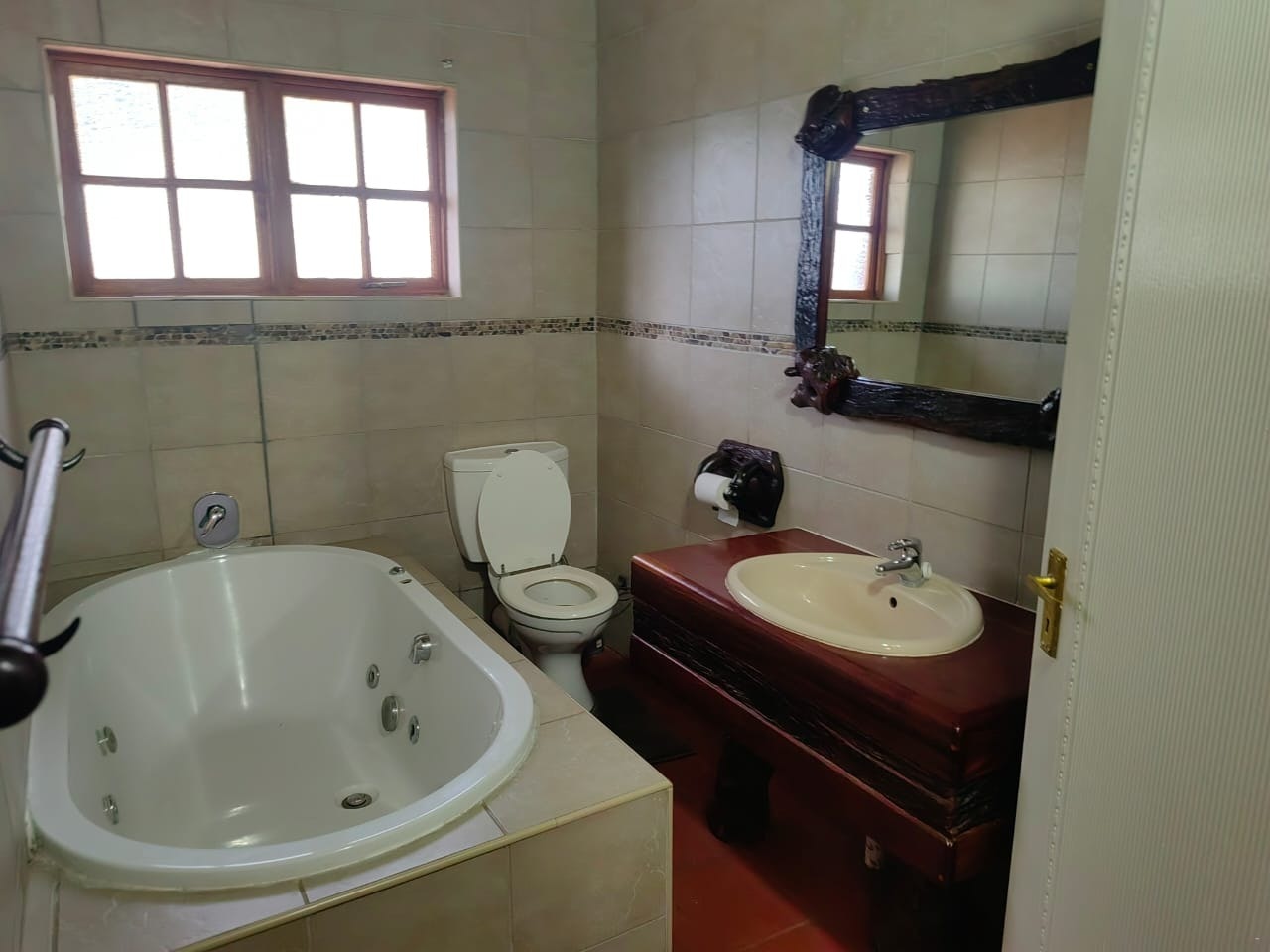 Kandirri Game Lodge | LekkeSlaap