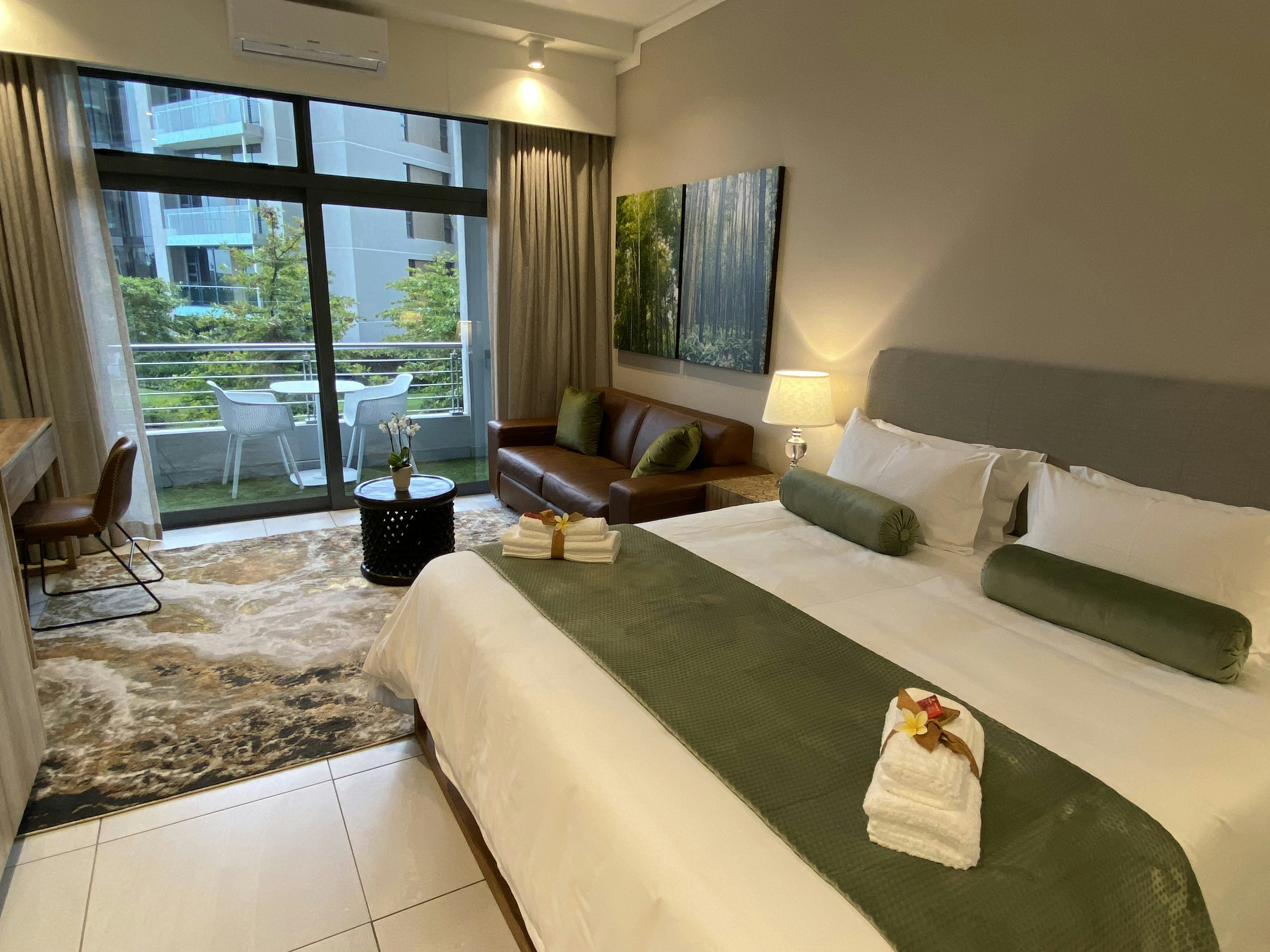 Menlyn Maine Residences Kyoto Studio | LekkeSlaap