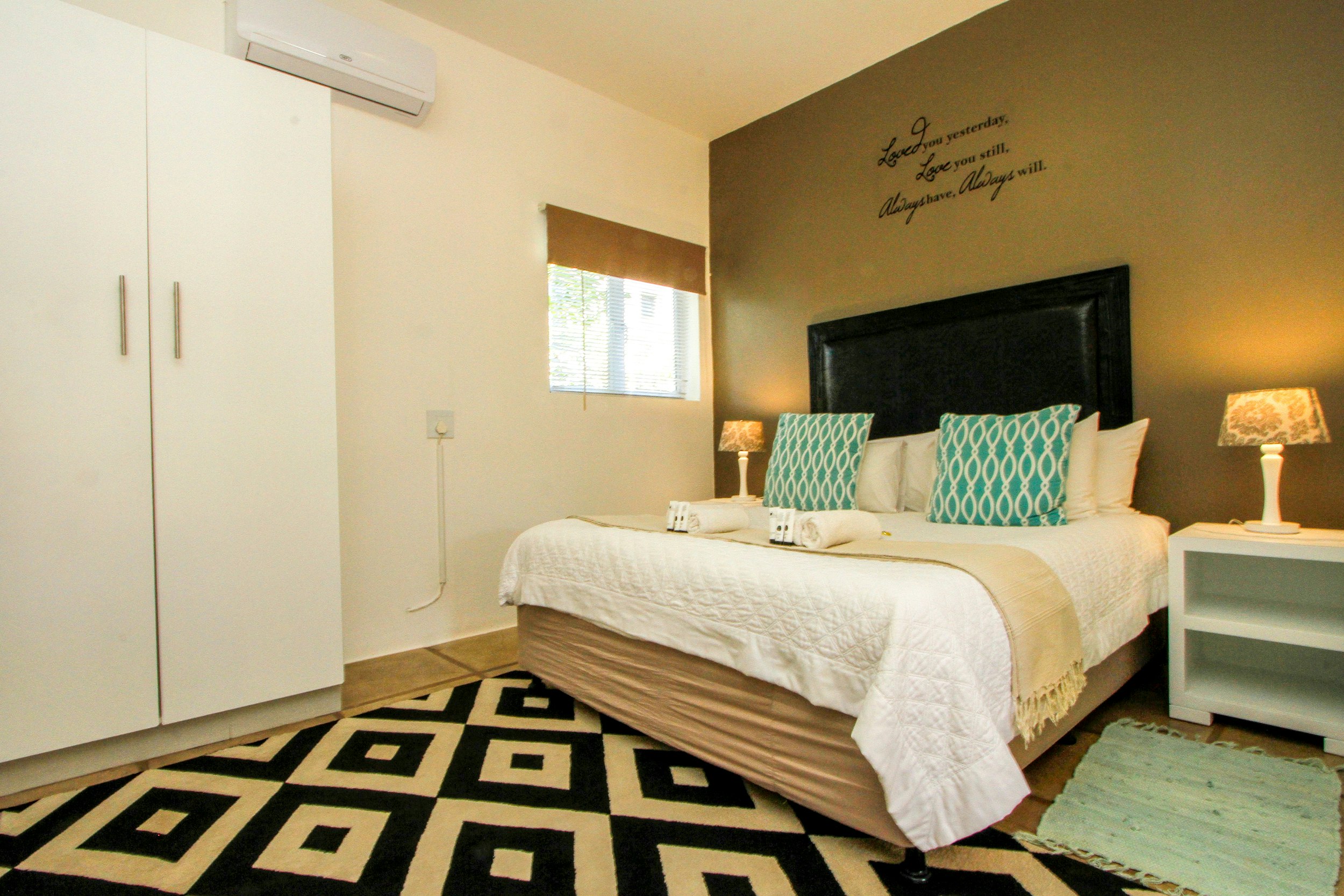 Caza Beach Guest House | LekkeSlaap