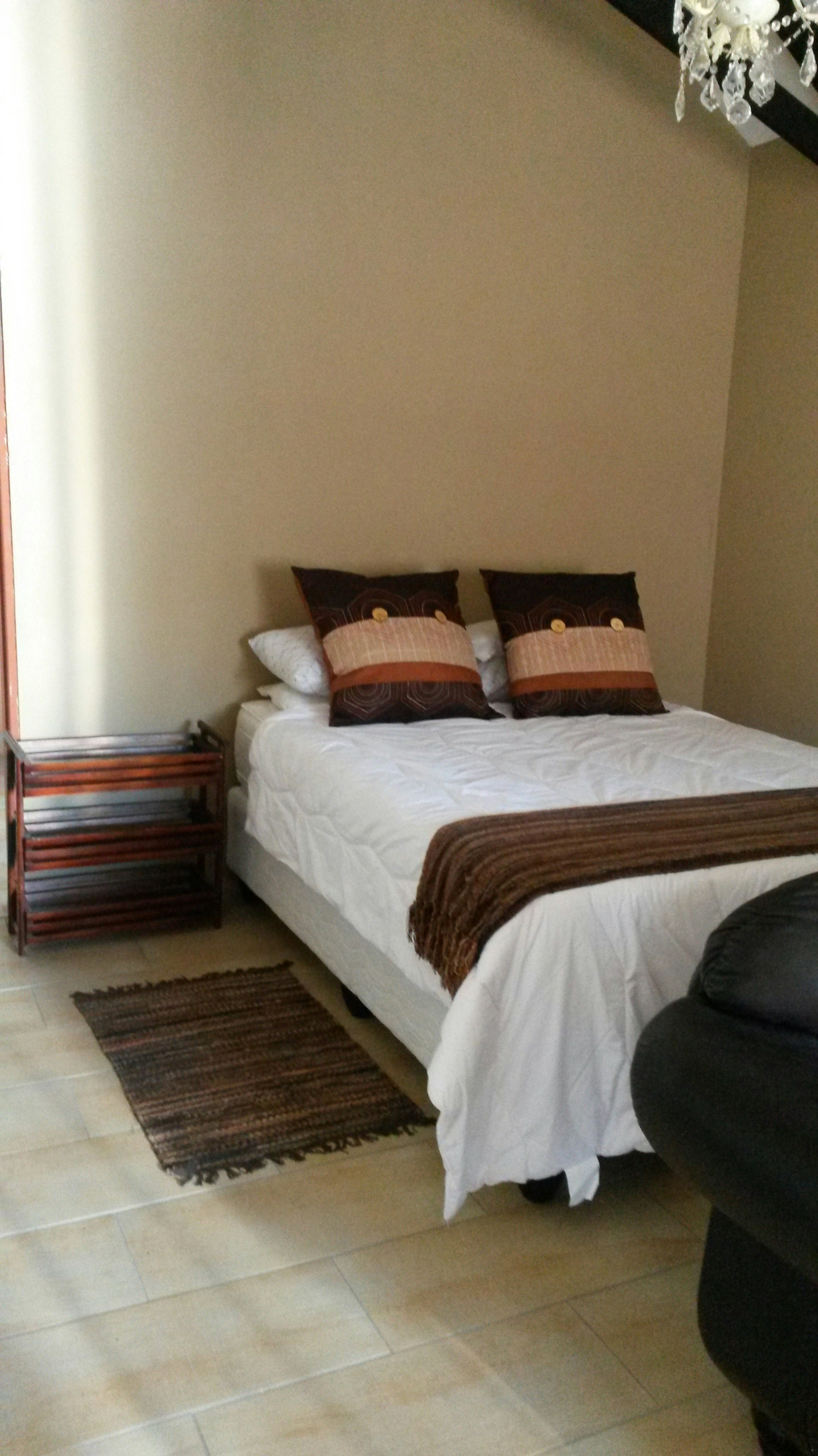 Thaba Lenaka 3 | LekkeSlaap