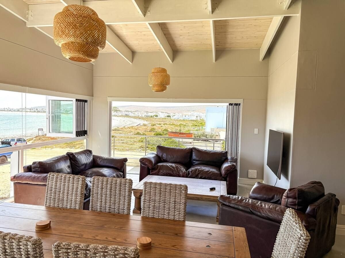 Slipway Beach Front Upper | Rates