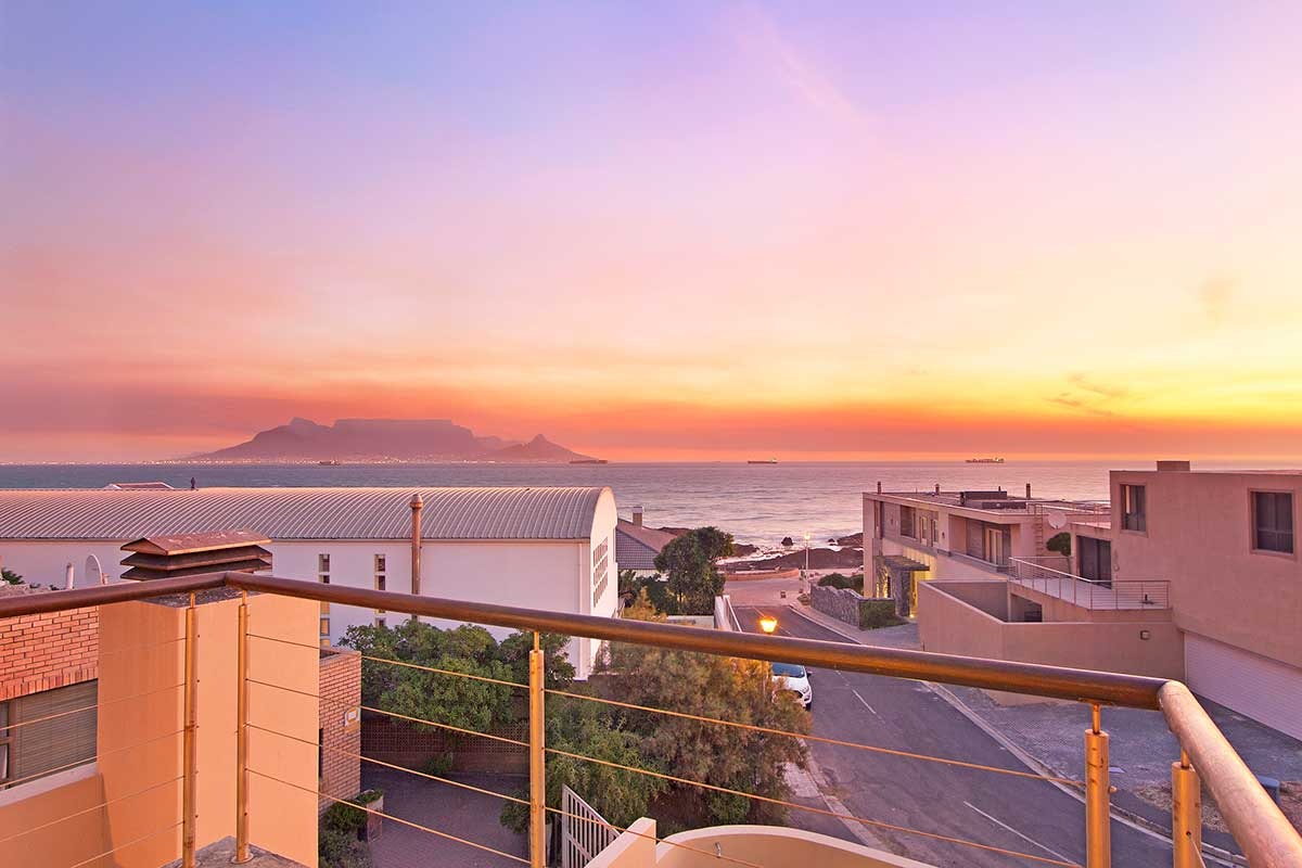 Biccard Blouberg Villa LekkeSlaap