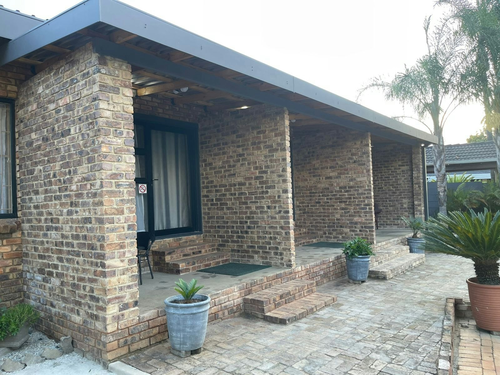 Luigi's Place | Rooms