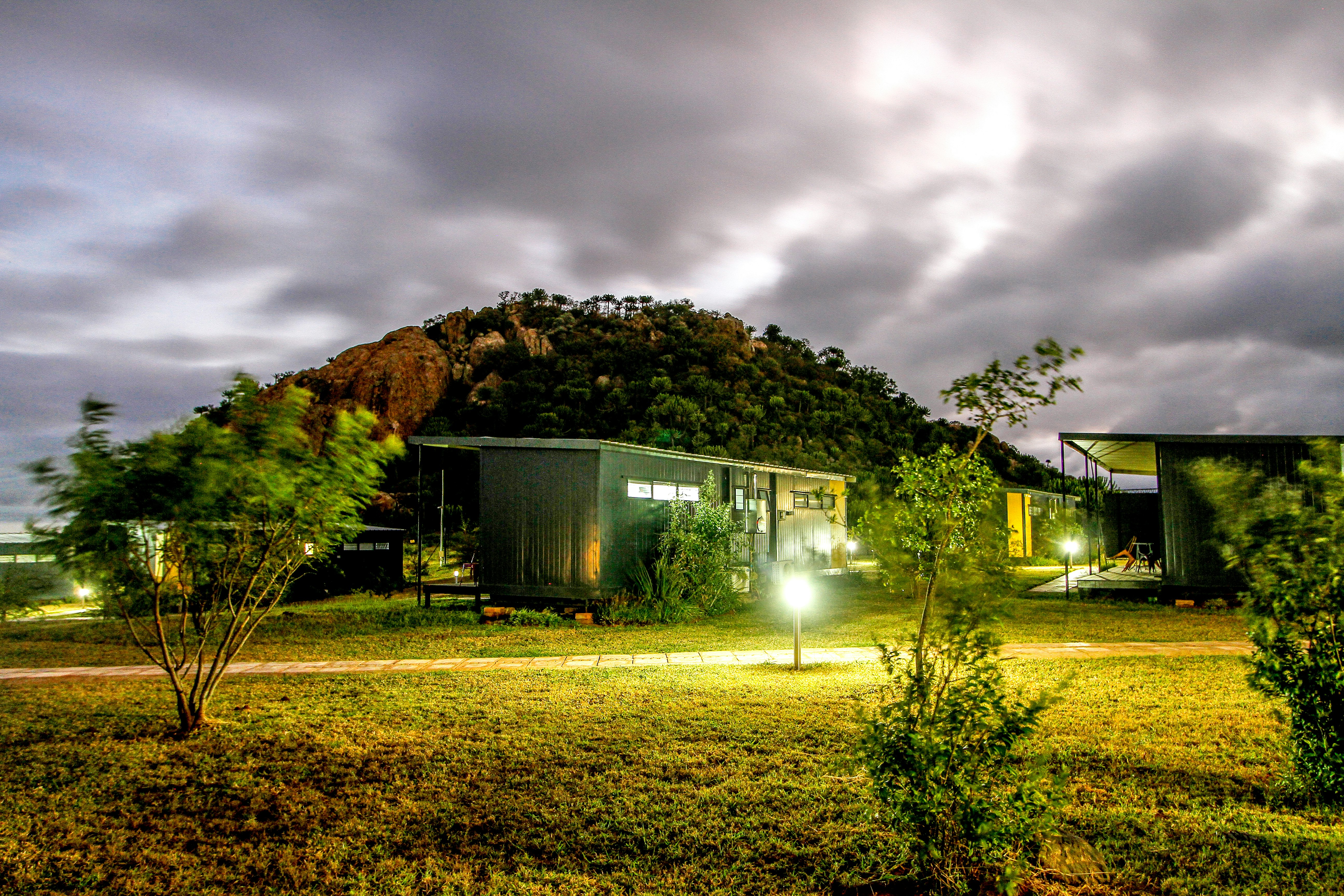Accommodation near Botlokwa Hospital | LekkeSlaap
