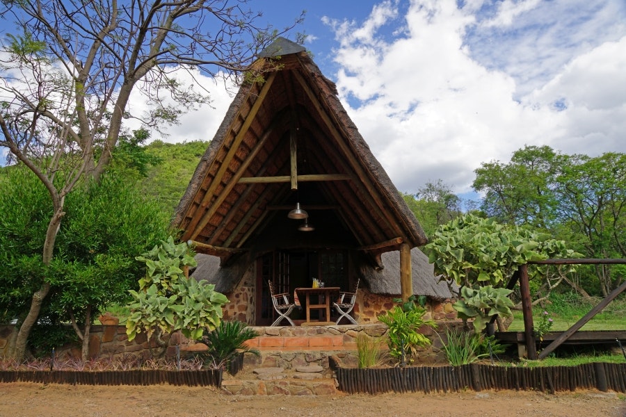 Thaba Pitsi Safari Lodge | LekkeSlaap