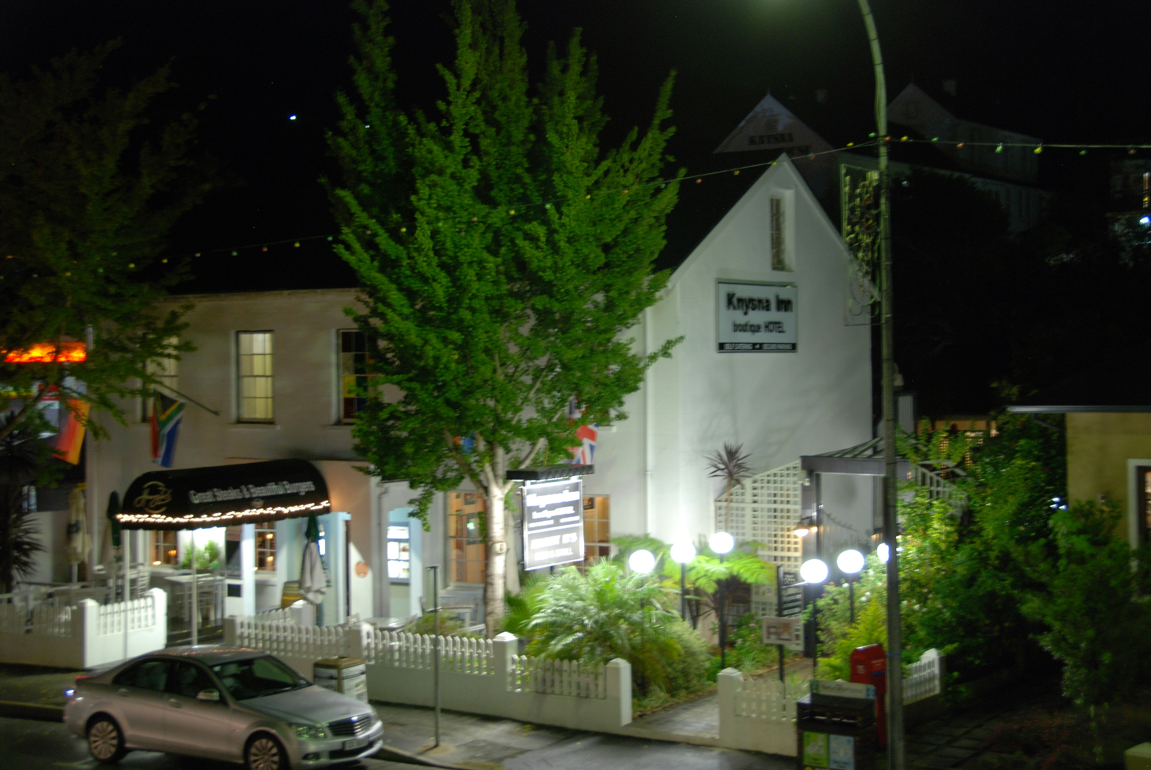 Knysna Inn | LekkeSlaap