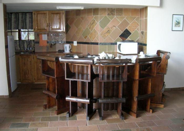 Thaba Monate Game Lodge | LekkeSlaap