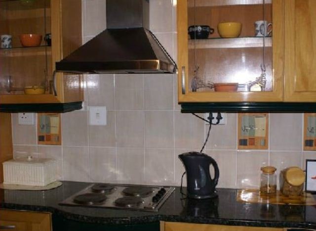 Ekhaya Lodge | LekkeSlaap