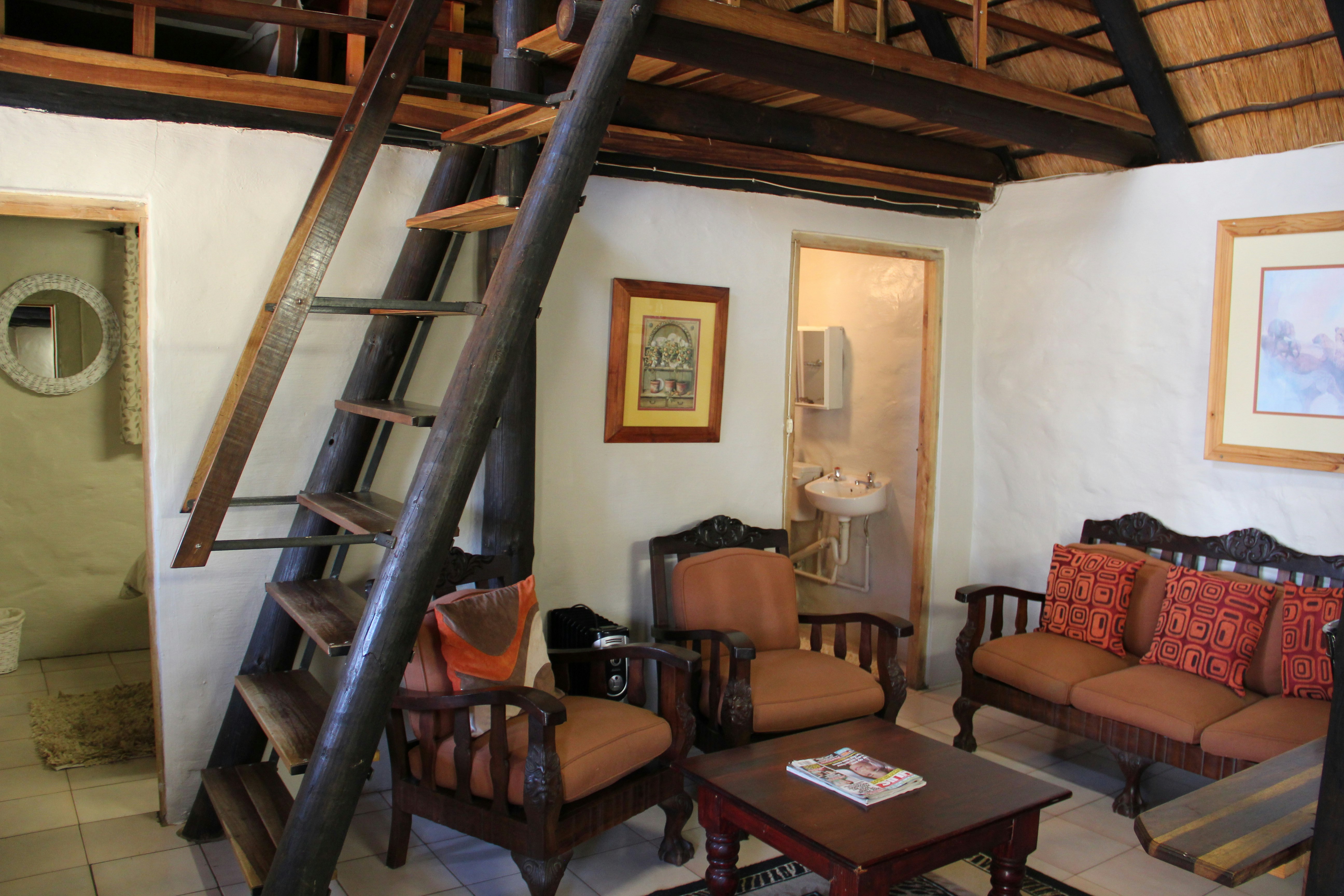 BassFeather Country Lodge | LekkeSlaap