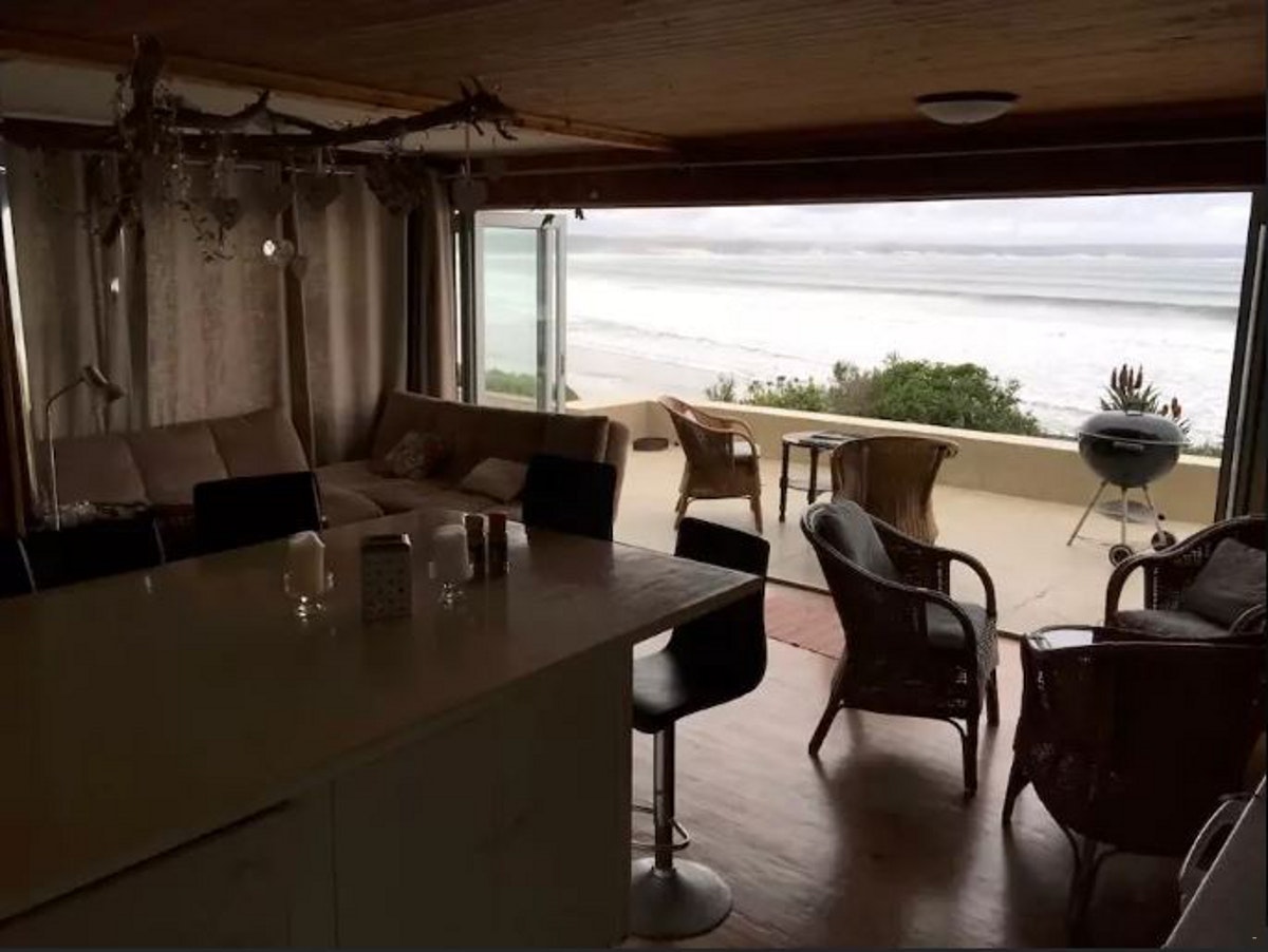 Vleesbaai Accommodation - LekkeSlaap
