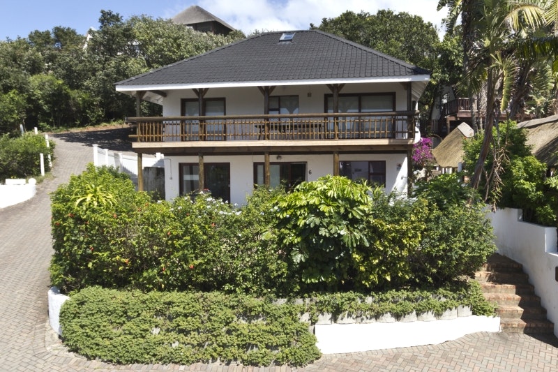 Chintsa (Cintsa) Accommodation - LekkeSlaap