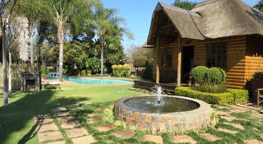 Ciara Guesthouse | LekkeSlaap