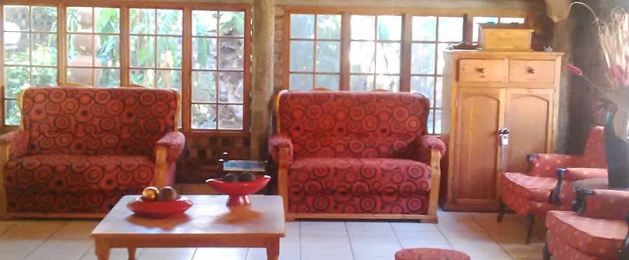 Hoeka Toeka Guest House | Rates