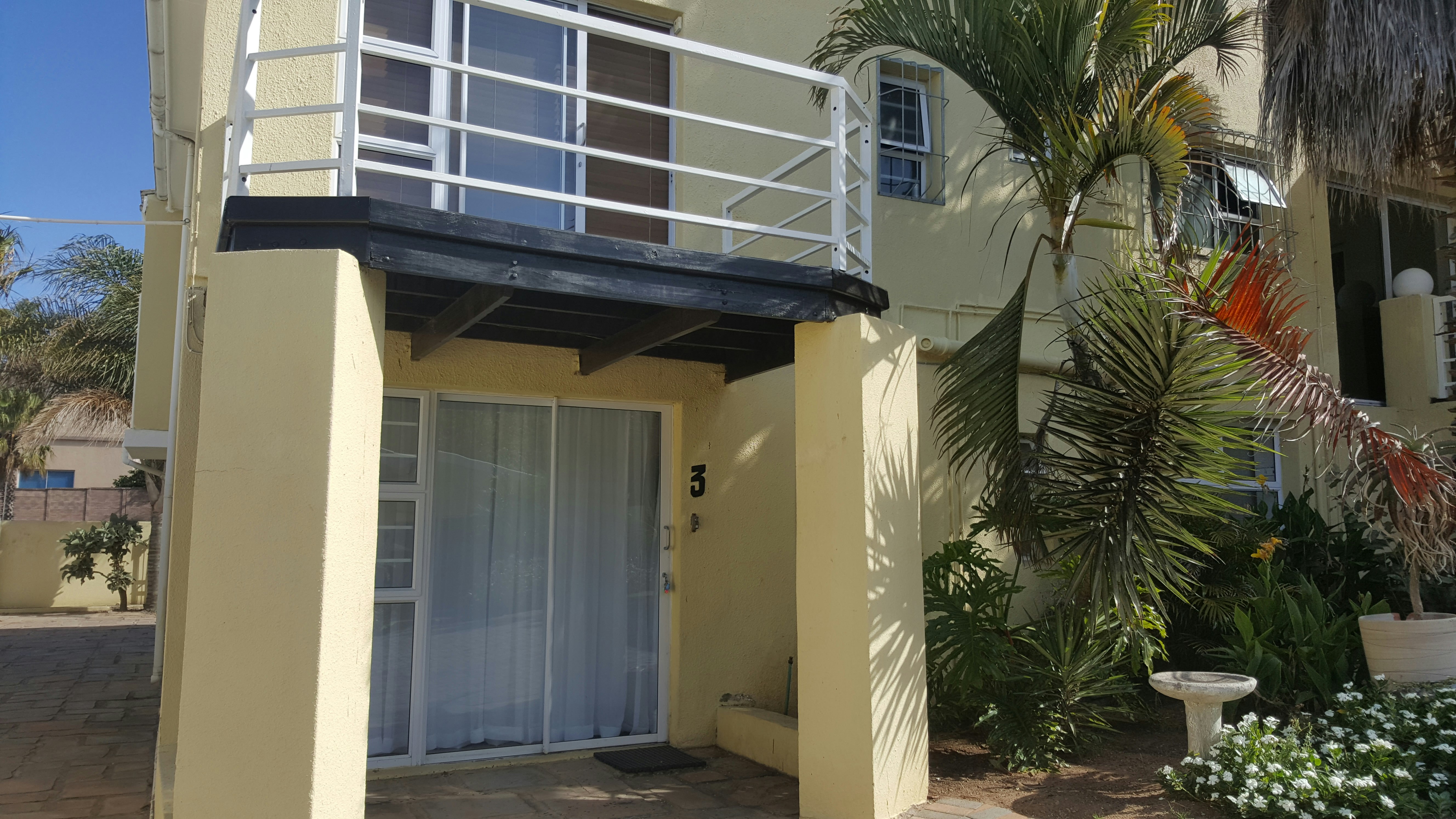 9 on La Roche Drive | LekkeSlaap