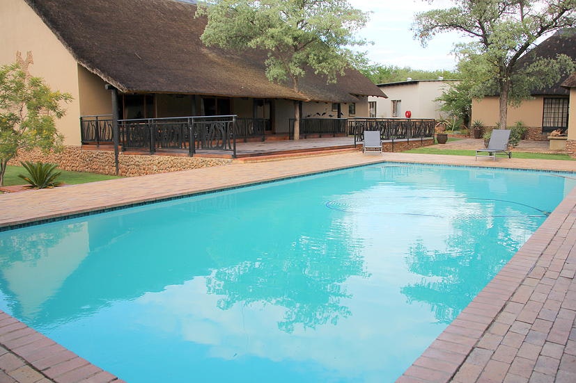 Ukutula Lodge and Game Reserve | LekkeSlaap