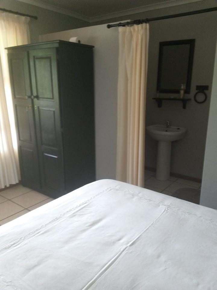 African Sun Guest House | Rooms