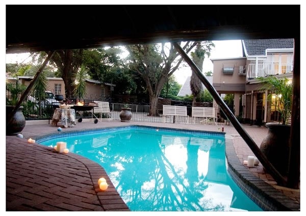Rustenburg Guest House | LekkeSlaap