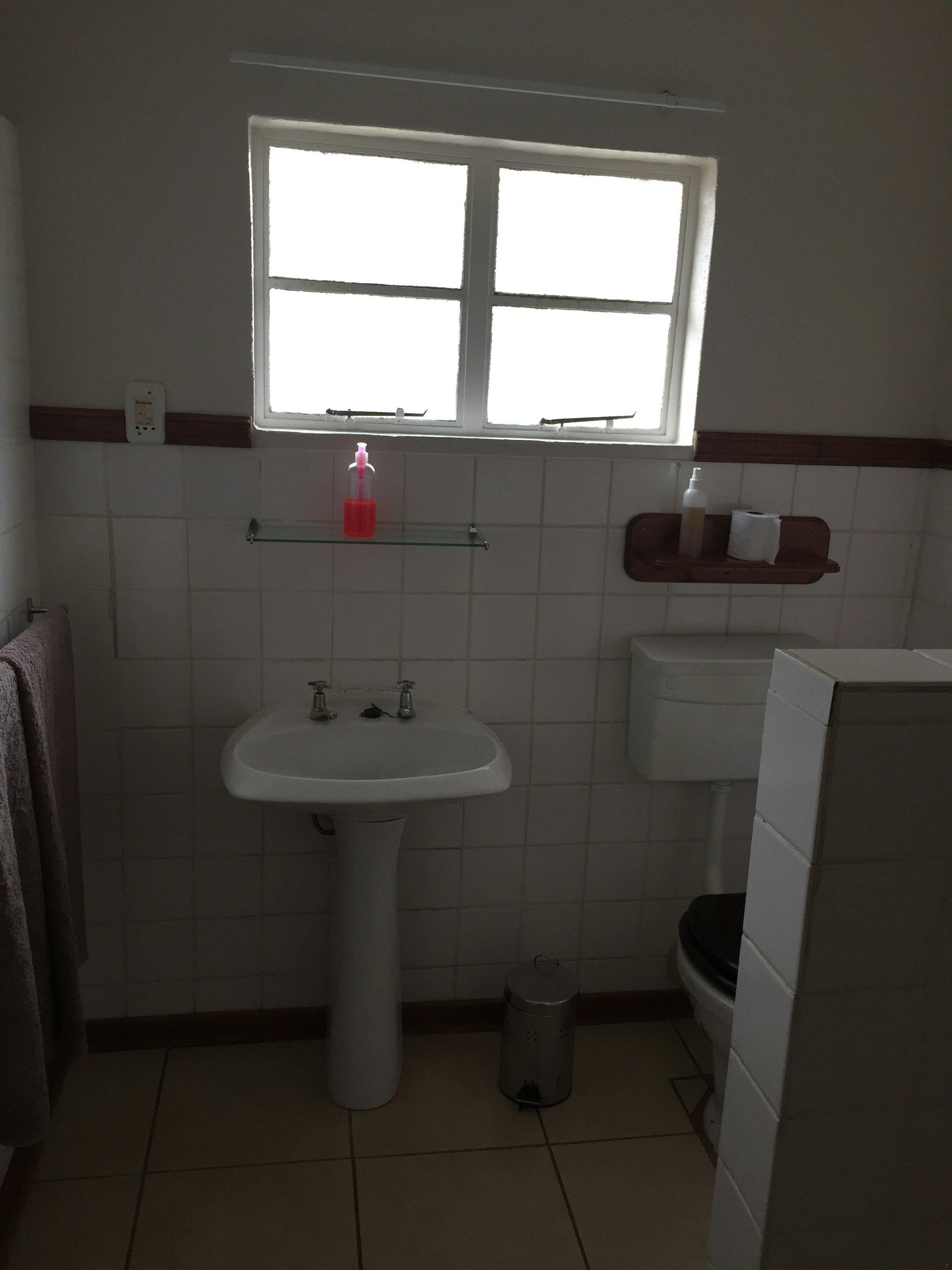 Kambro Accommodation & Farm Stall | Rooms