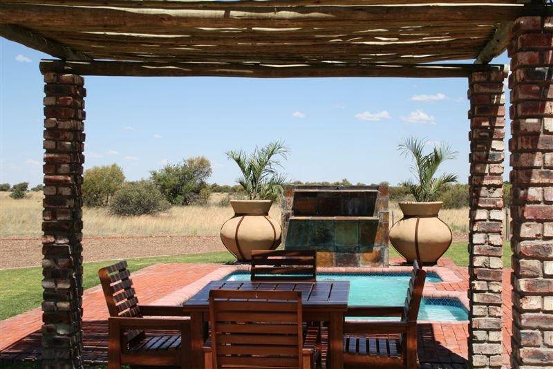 Almar Exclusive Game Ranch | LekkeSlaap