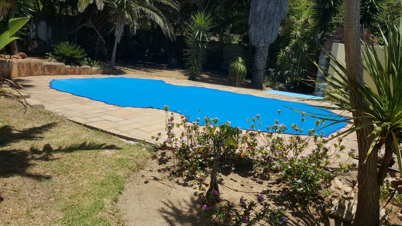 9 on La Roche Drive | LekkeSlaap