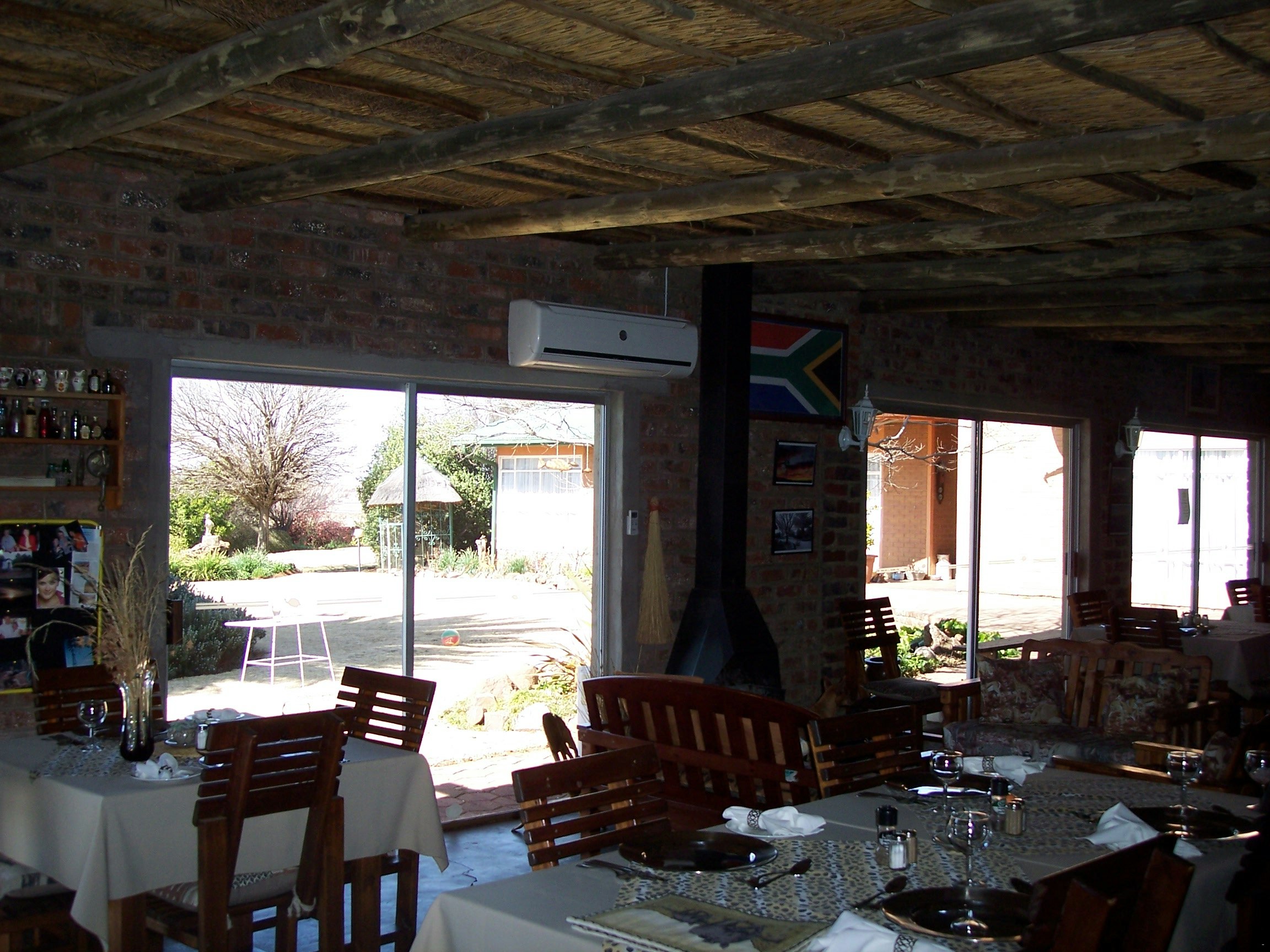 Springfontein Accommodation - LekkeSlaap