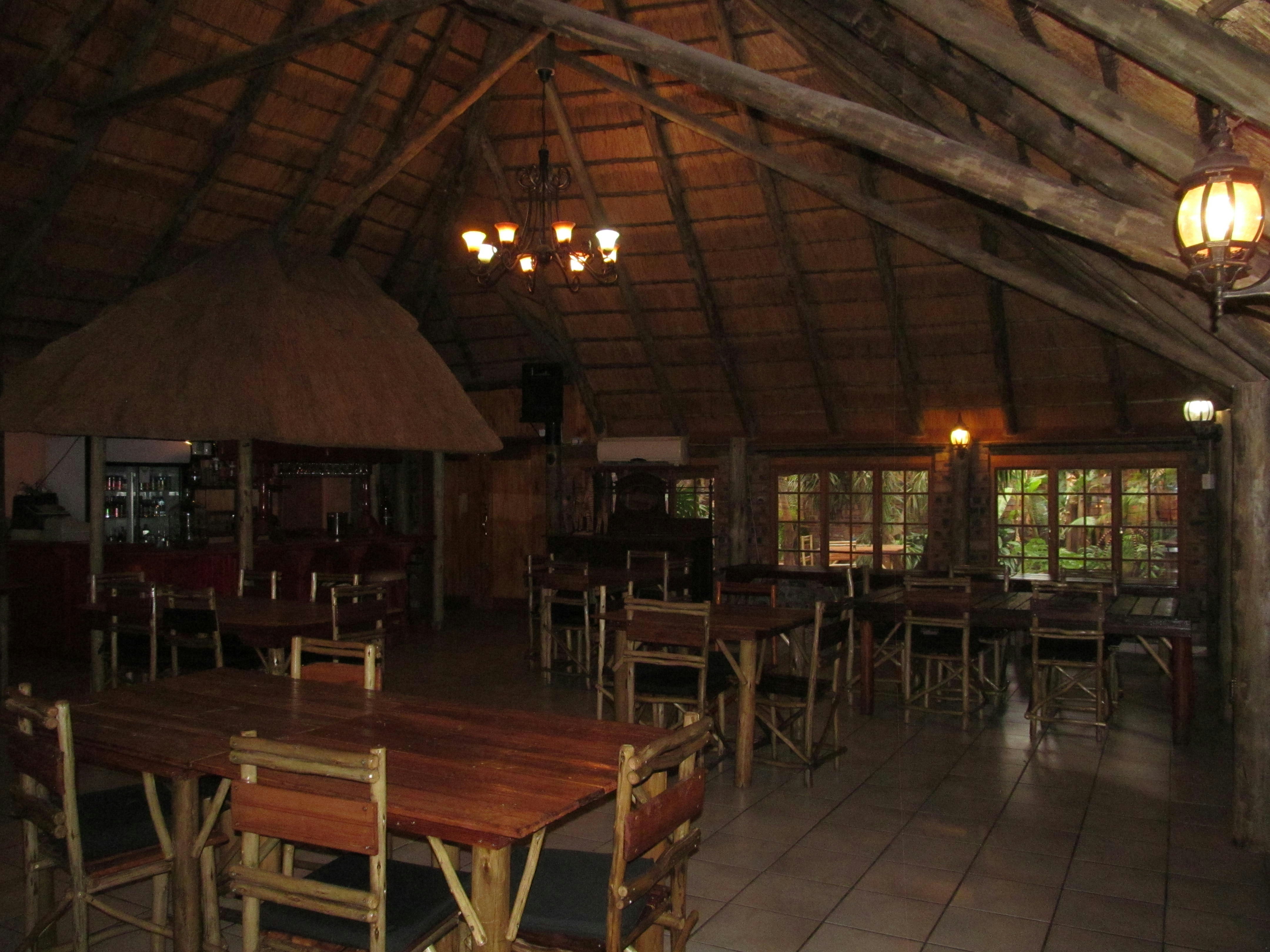 Hoeka Toeka Guest House | Rooms