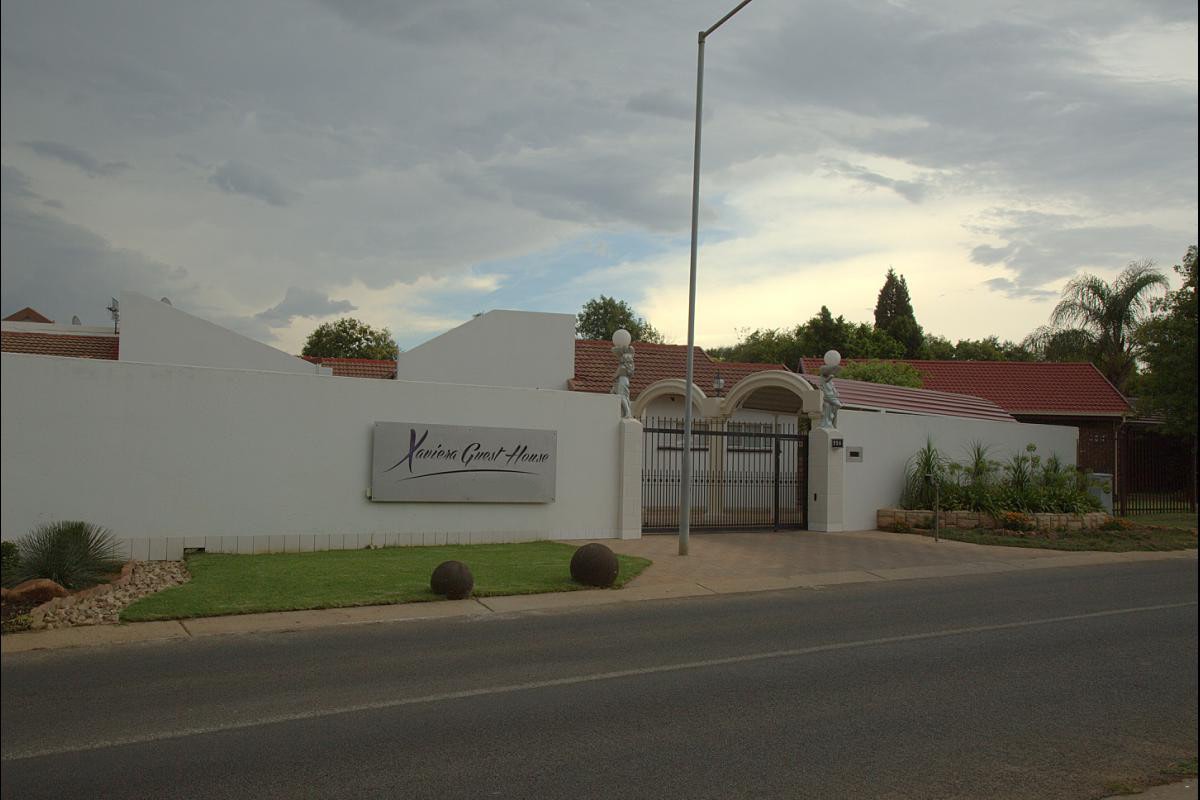 Accommodation near Denmar Psychiatric Hospital | LekkeSlaap