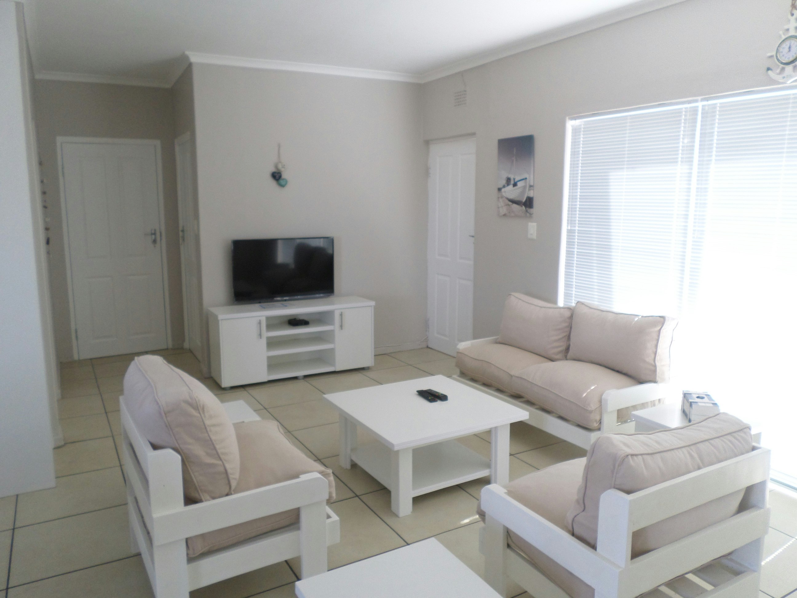 Langebaan Self Catering Accommodation - LekkeSlaap