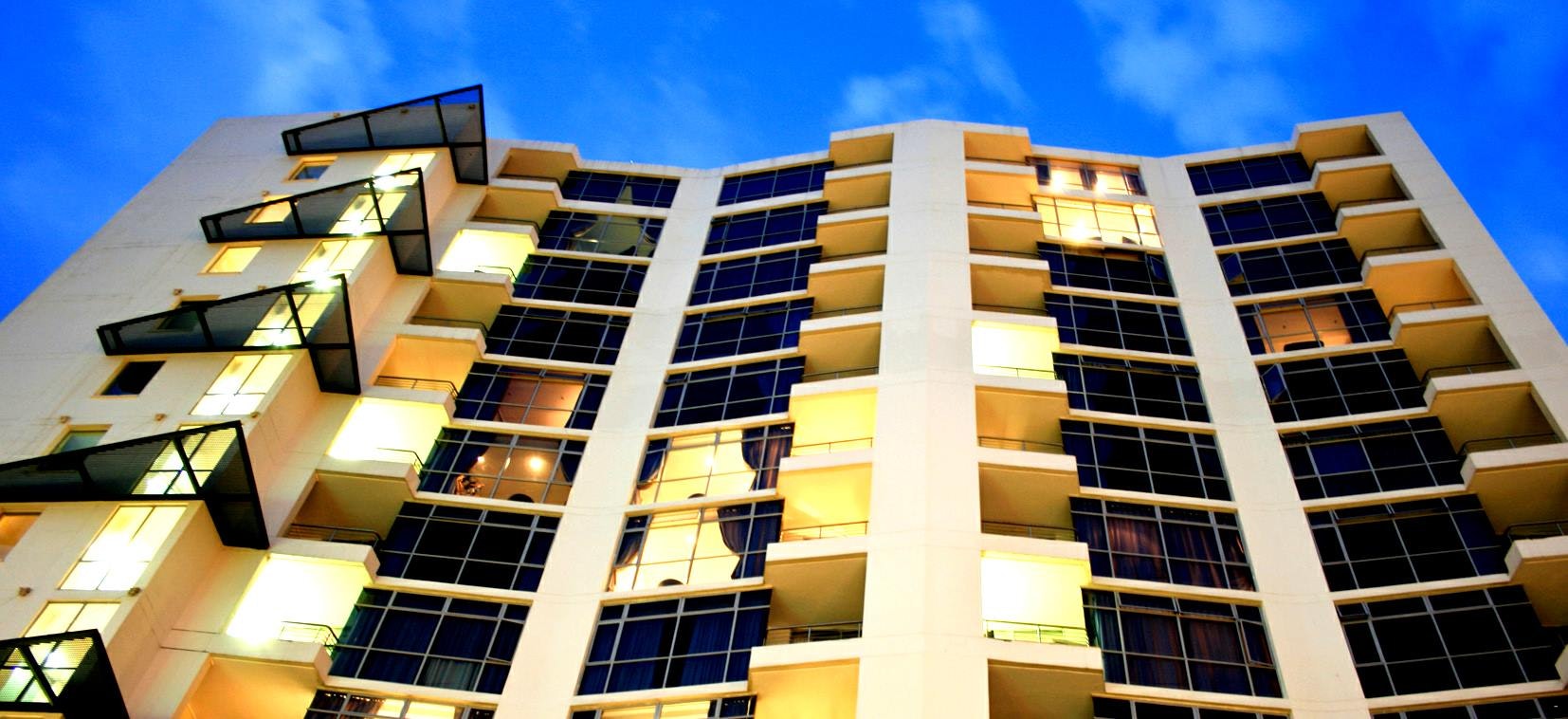 Sandton Apartments Hydro | LekkeSlaap