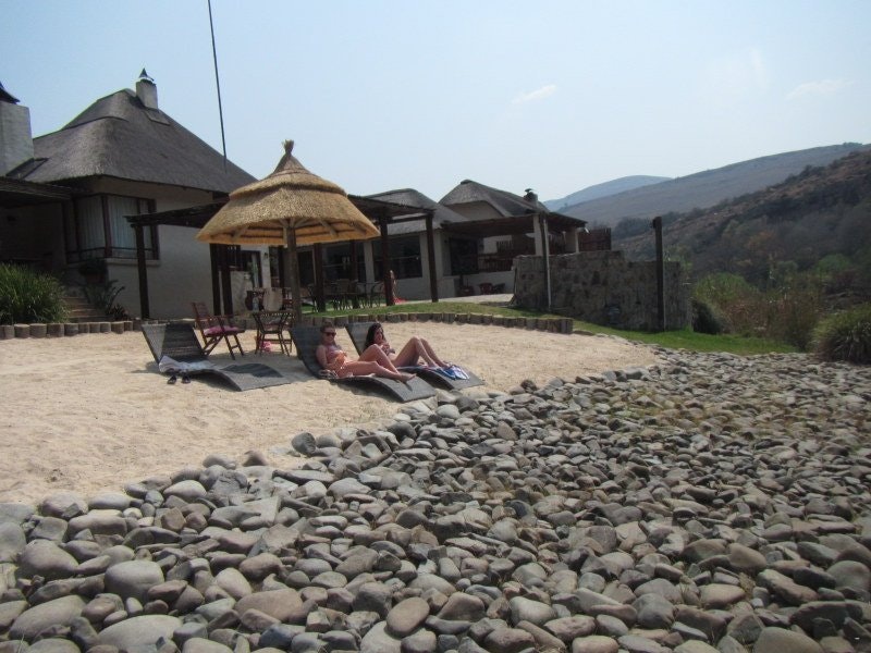 Komati Gorge Lodge | LekkeSlaap