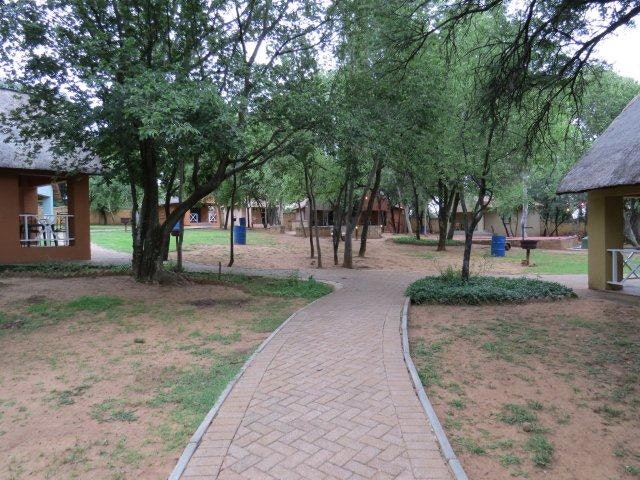 Nonyana River Lodge | LekkeSlaap