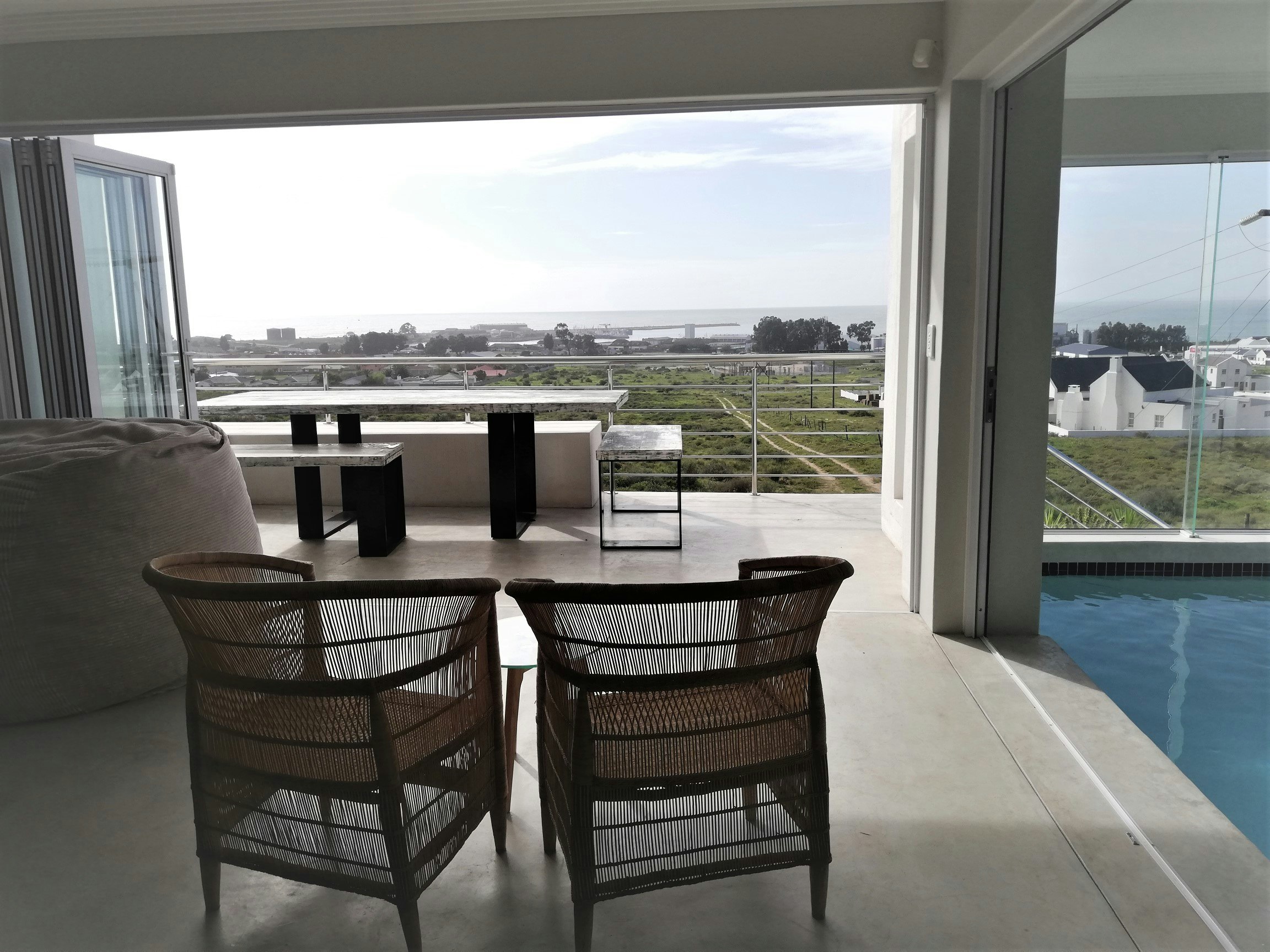 Bay View Villa | LekkeSlaap