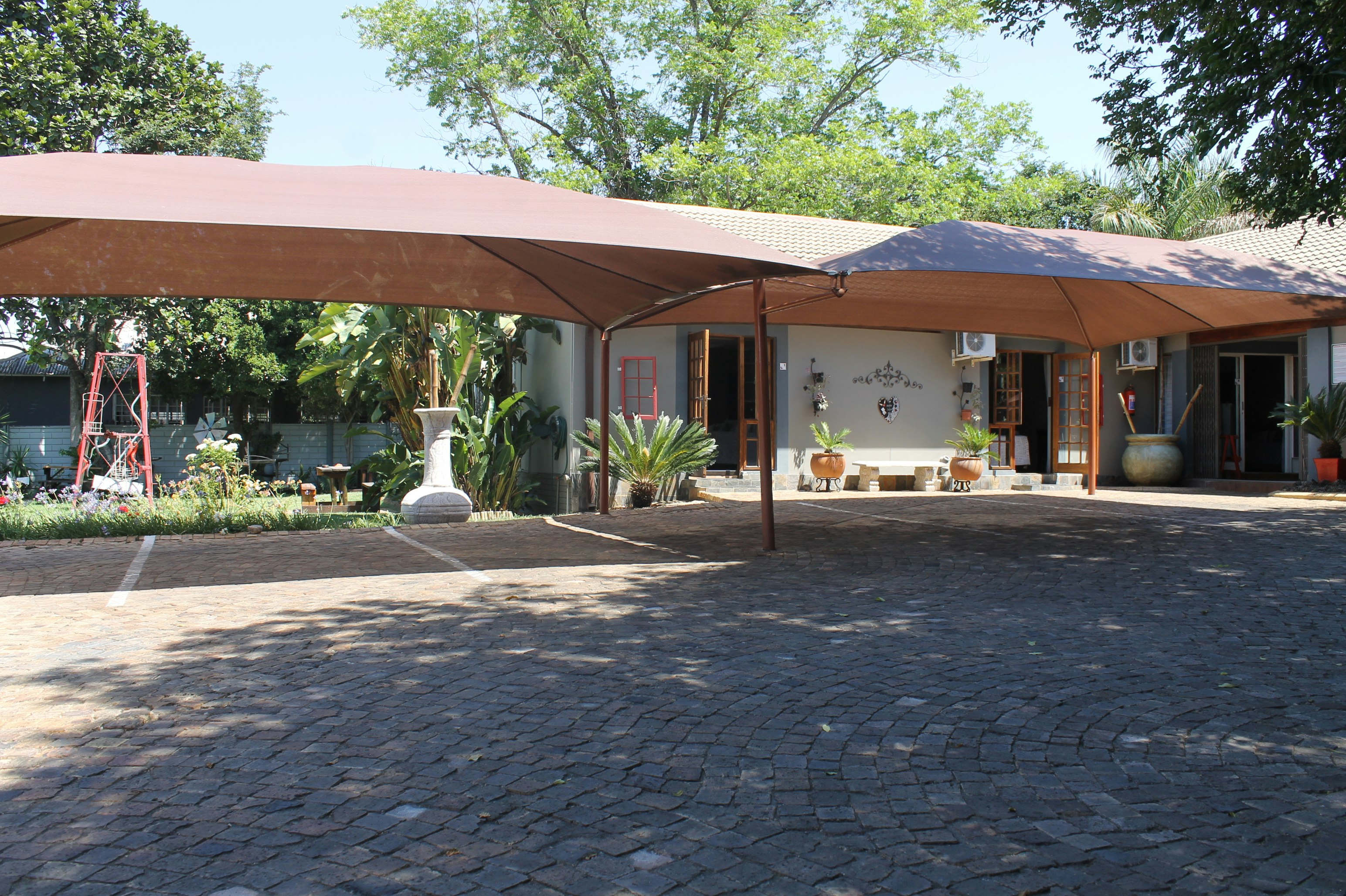 Rustenburg Inn | Rooms