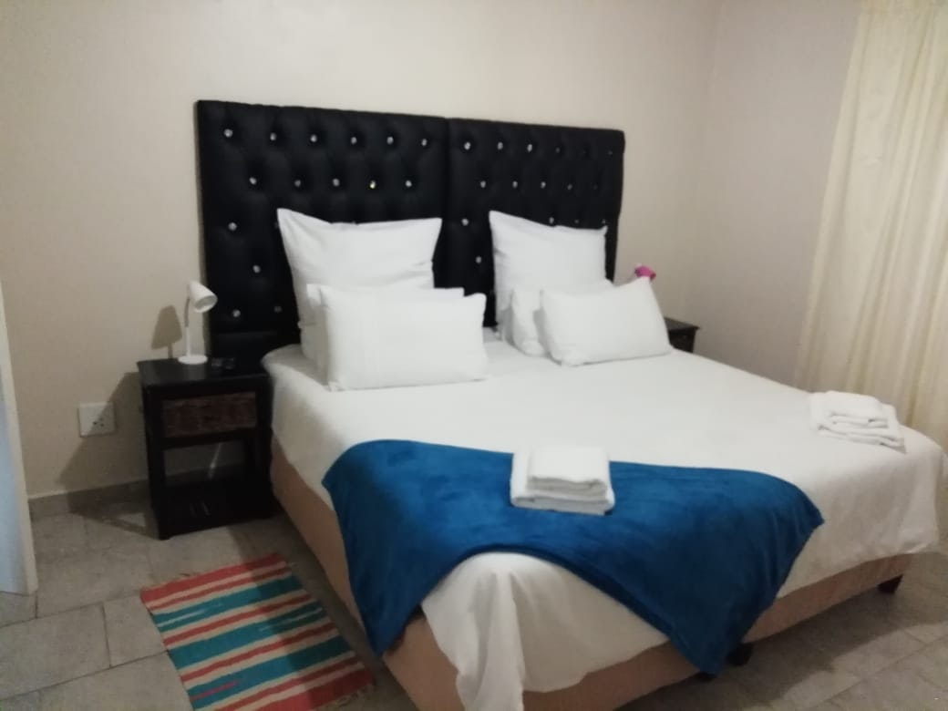 Revival Guest House | LekkeSlaap