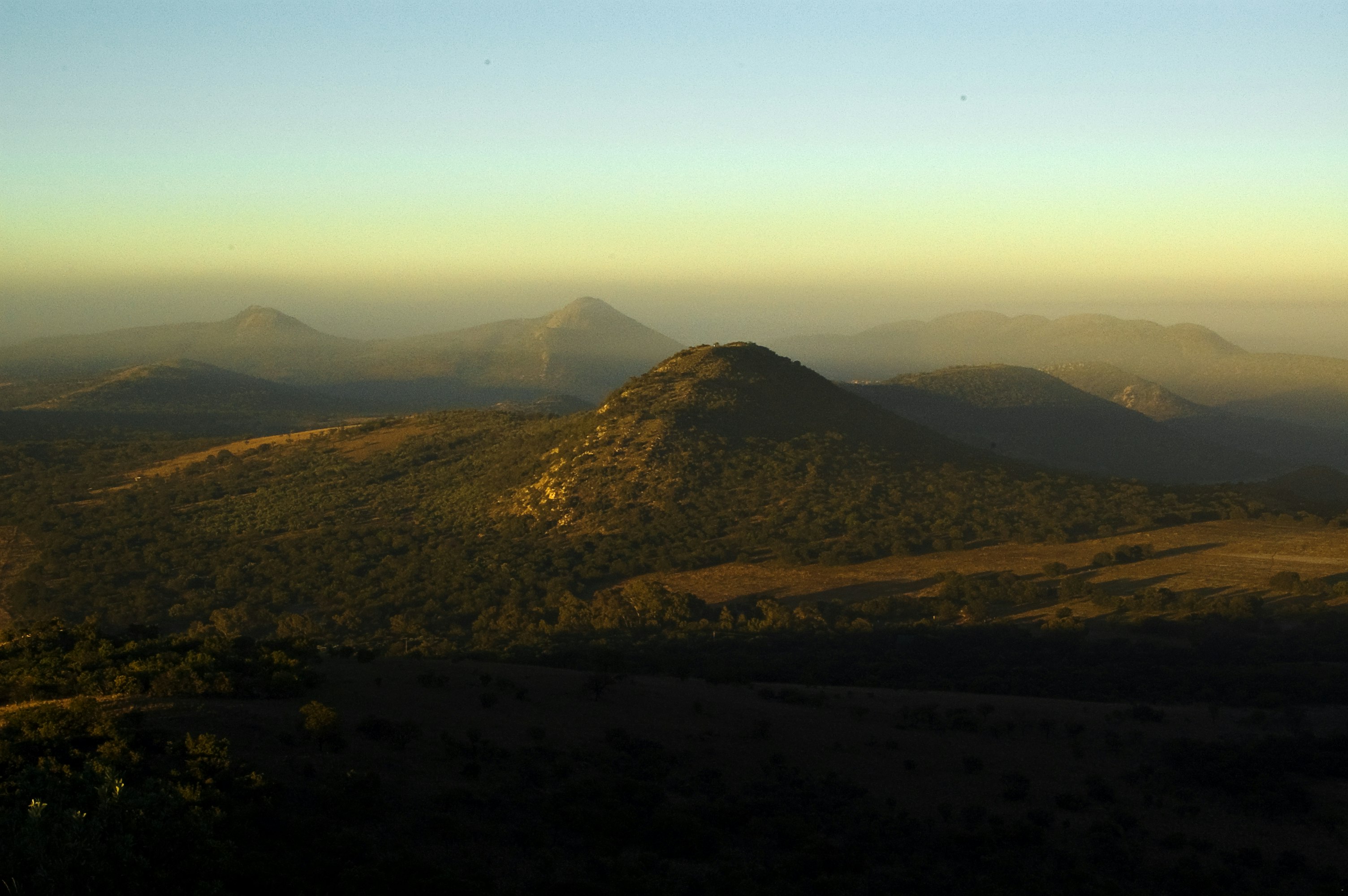 Thwane Bush Camp | LekkeSlaap