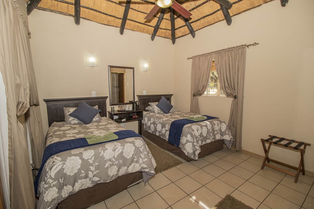 Izinkwe Lodge | LekkeSlaap