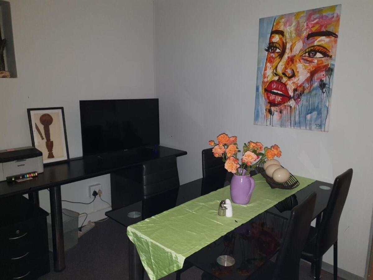 CradleLicious Farm Mpshe Cottage | LekkeSlaap