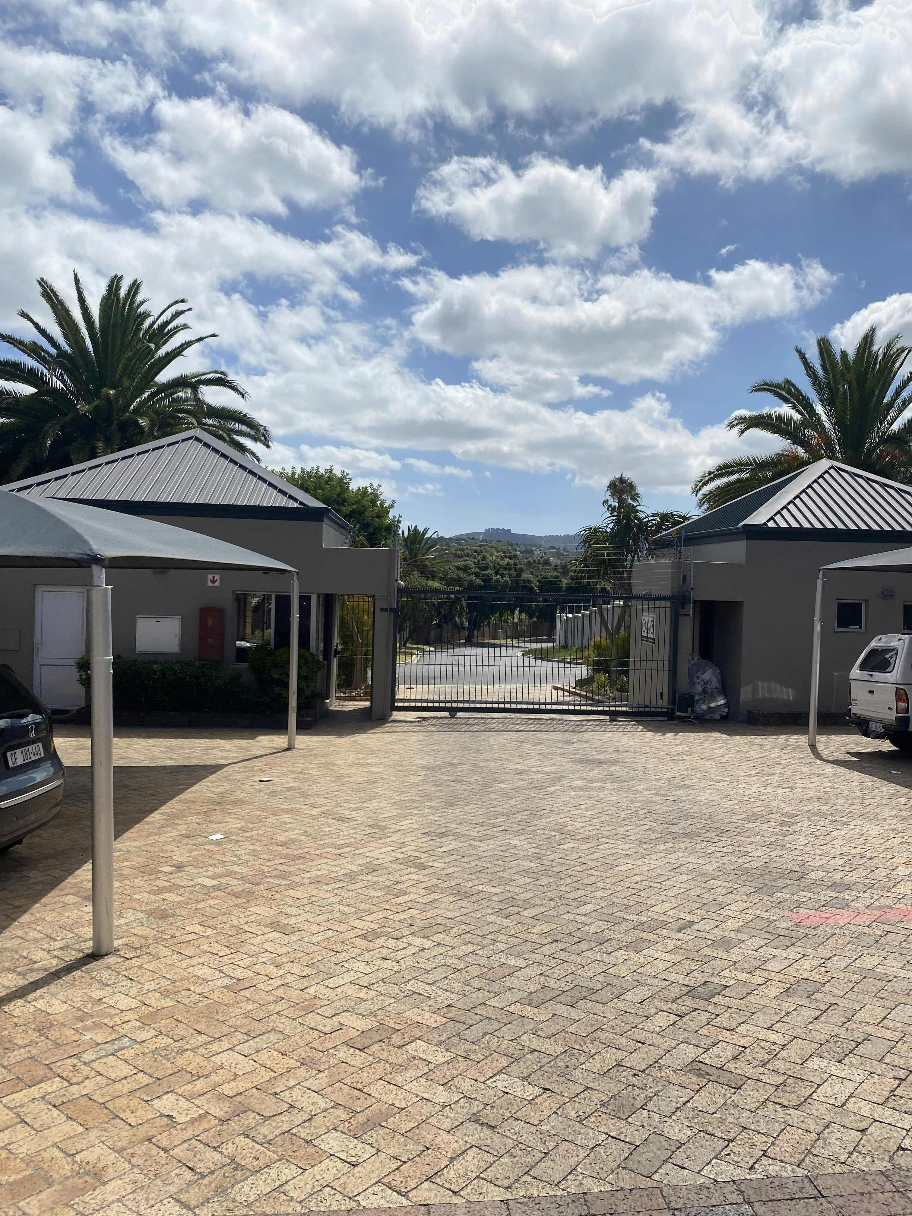 54 D'Urban Ridge | LekkeSlaap