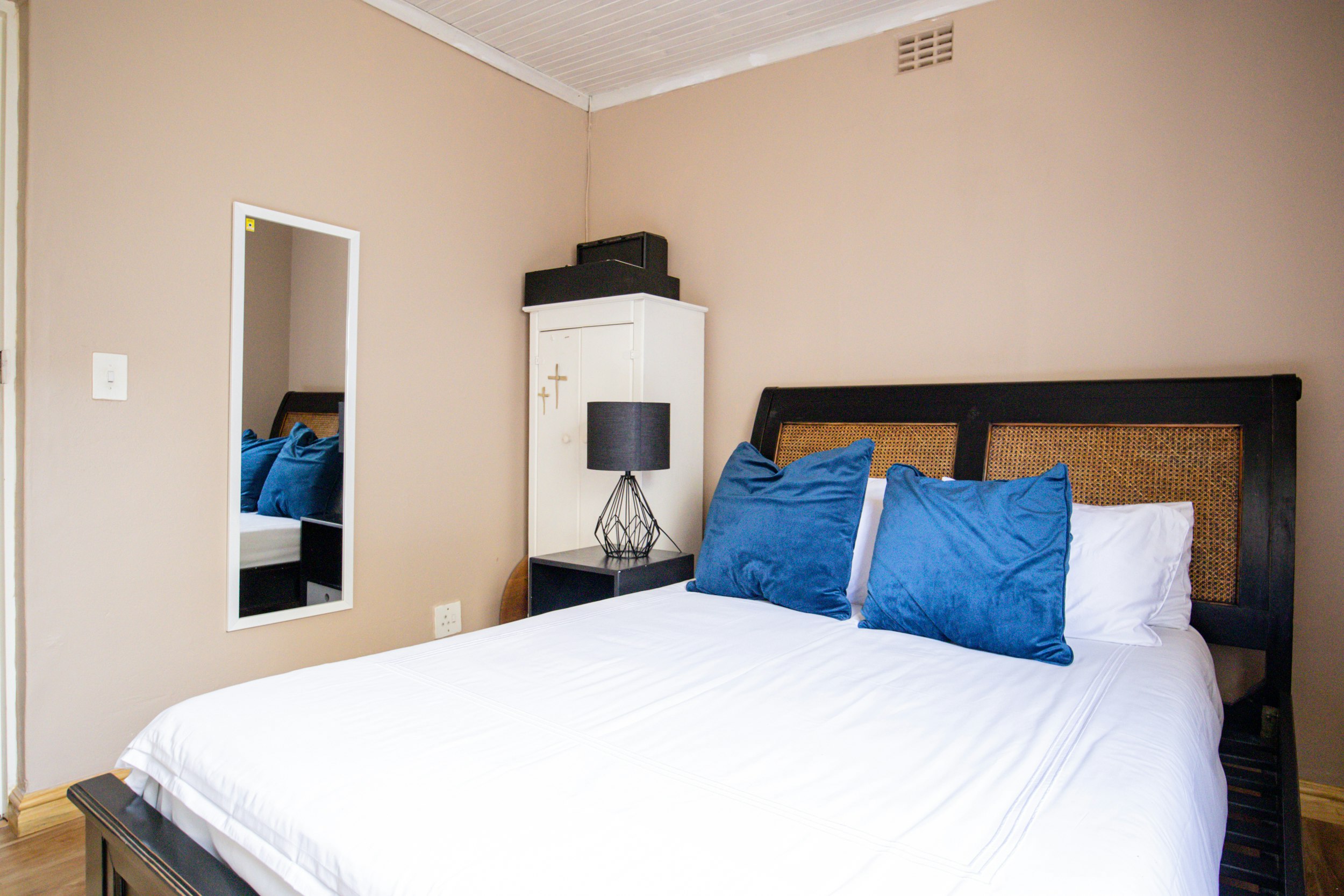 Cape Town Accommodation - LekkeSlaap