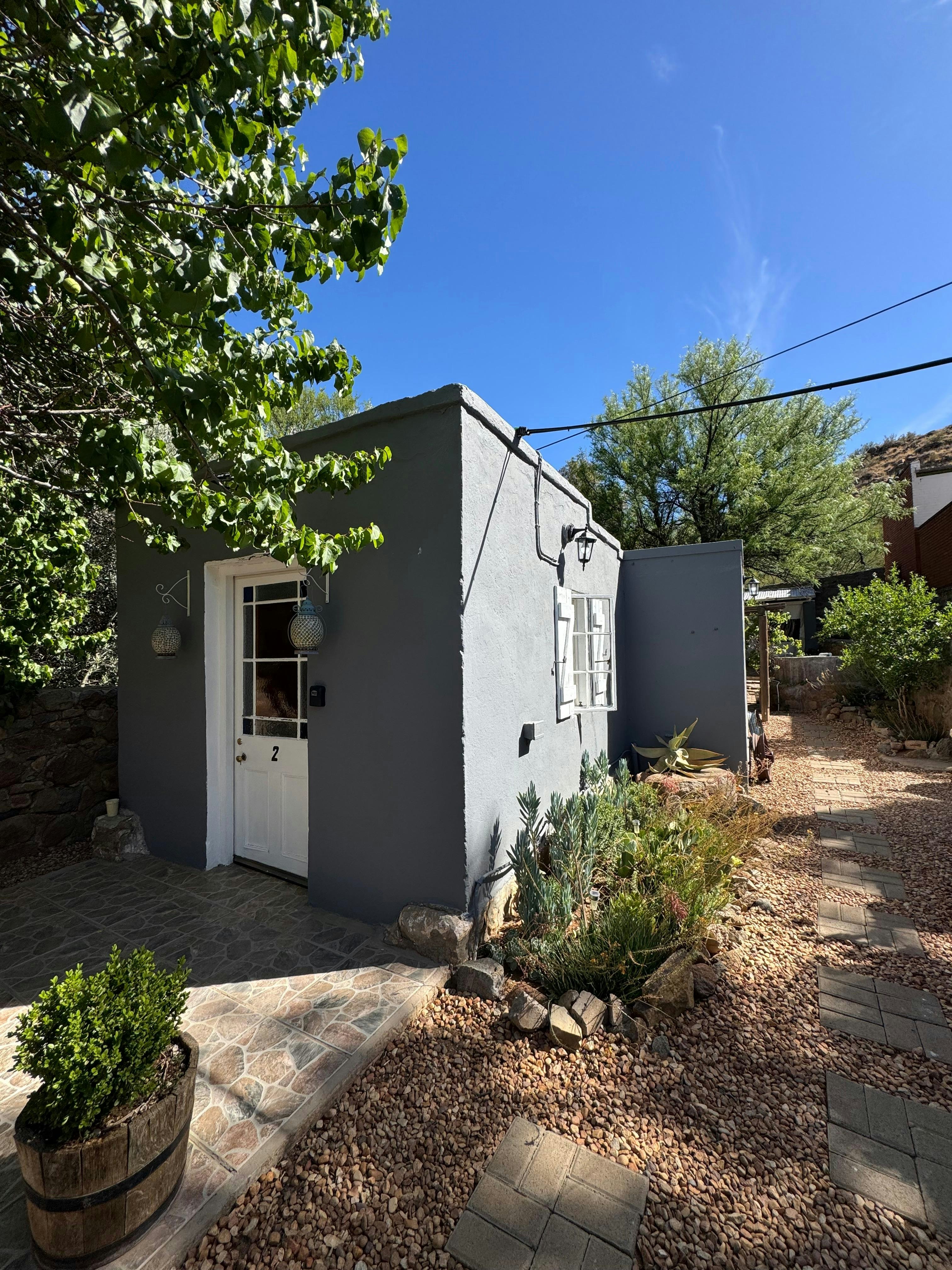 Karoo Tiny Home | LekkeSlaap