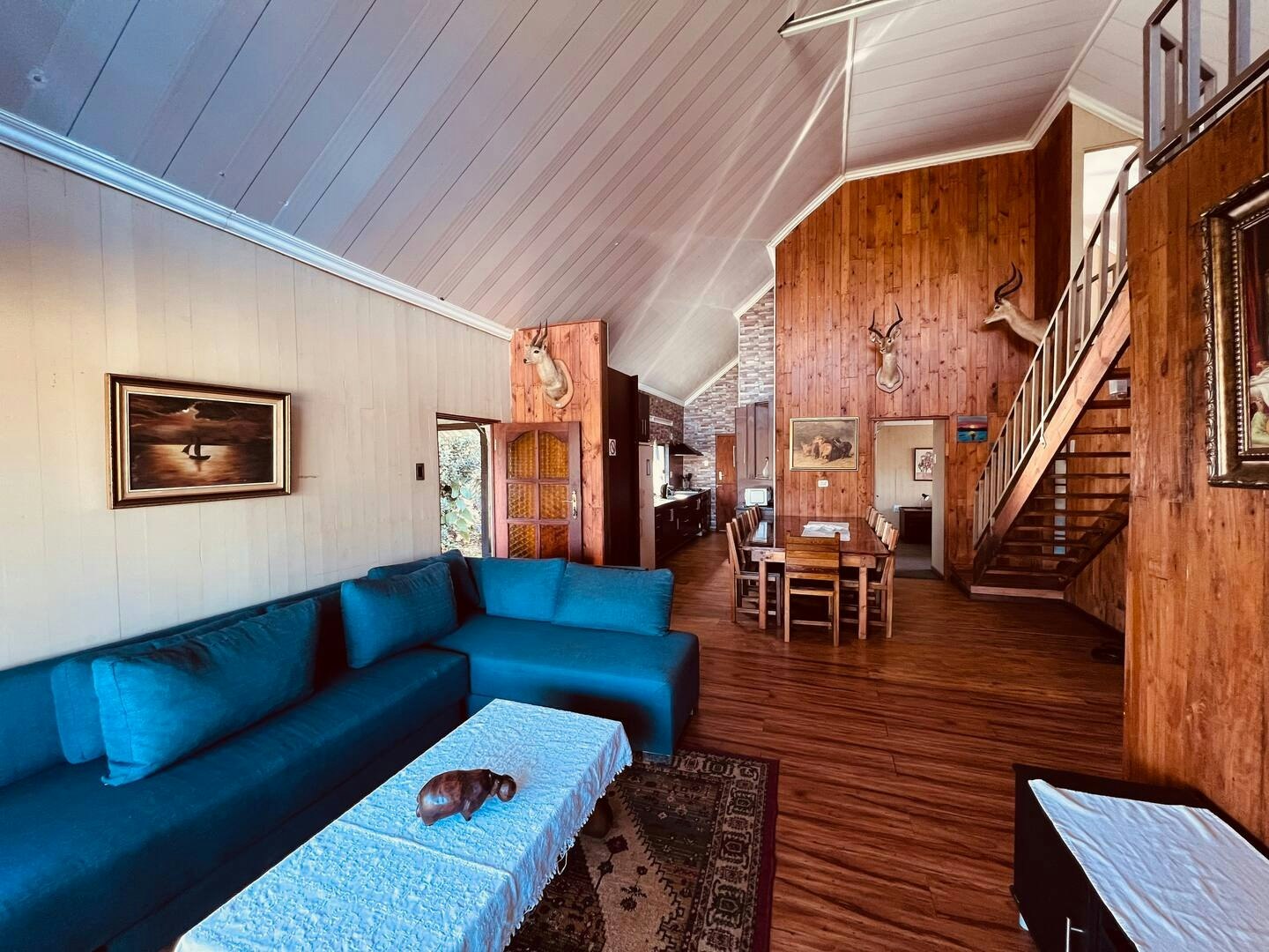 Zeekoe Lodge River View House | LekkeSlaap