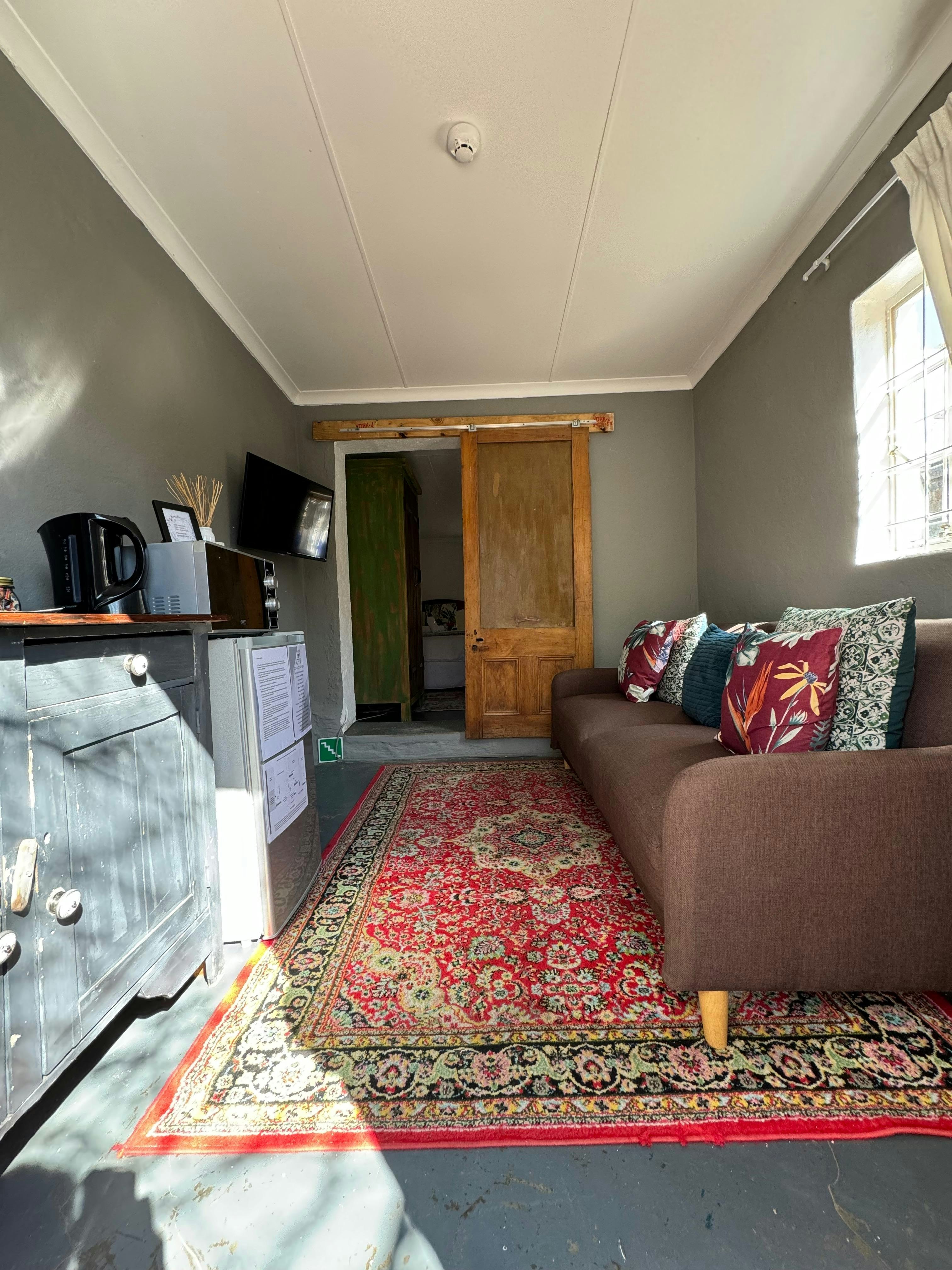 Karoo Tiny Home | LekkeSlaap
