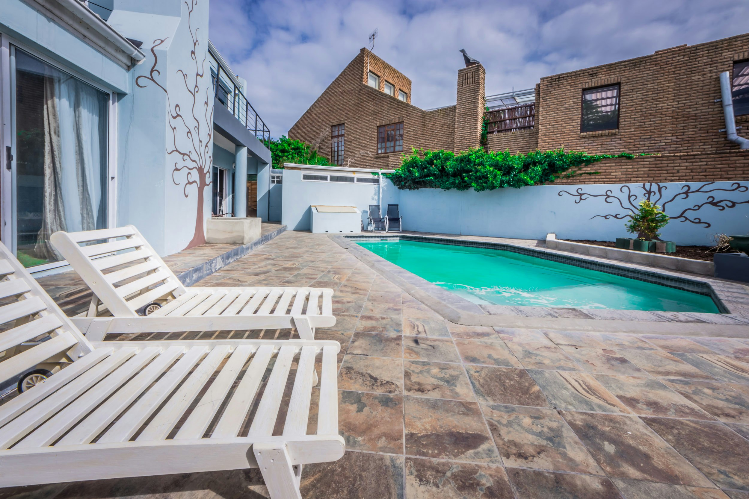 Gaia Hydro-Spa and Guest House | LekkeSlaap