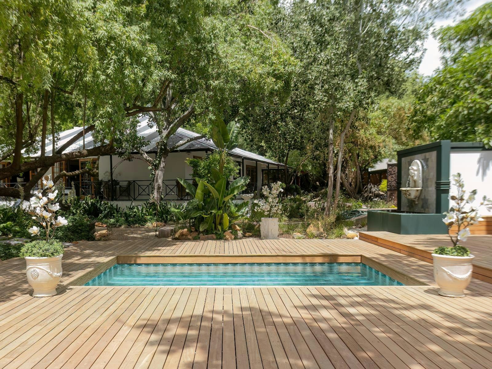 The Tin Roof | Rooms