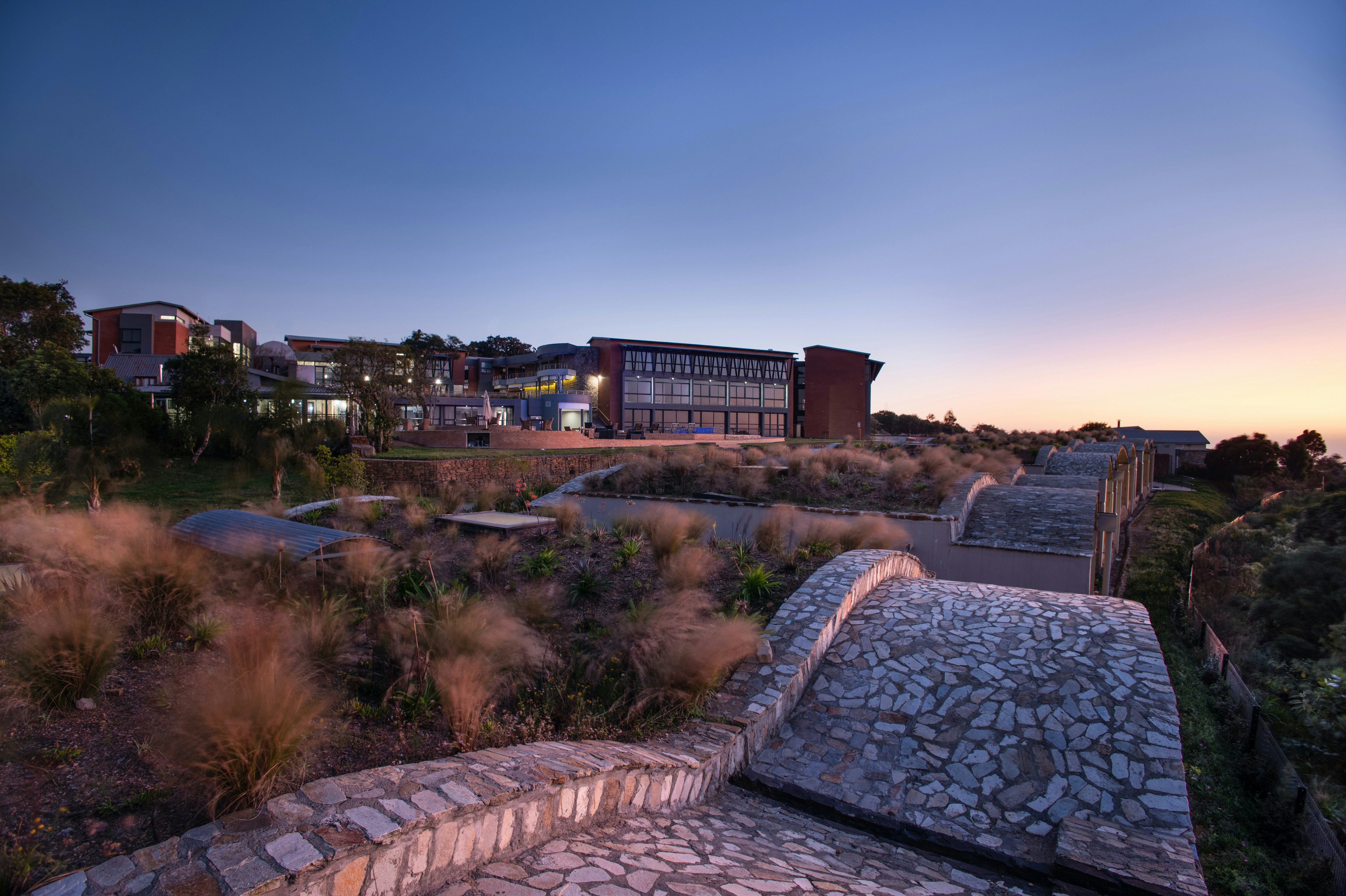 Angels View Hotel | LekkeSlaap