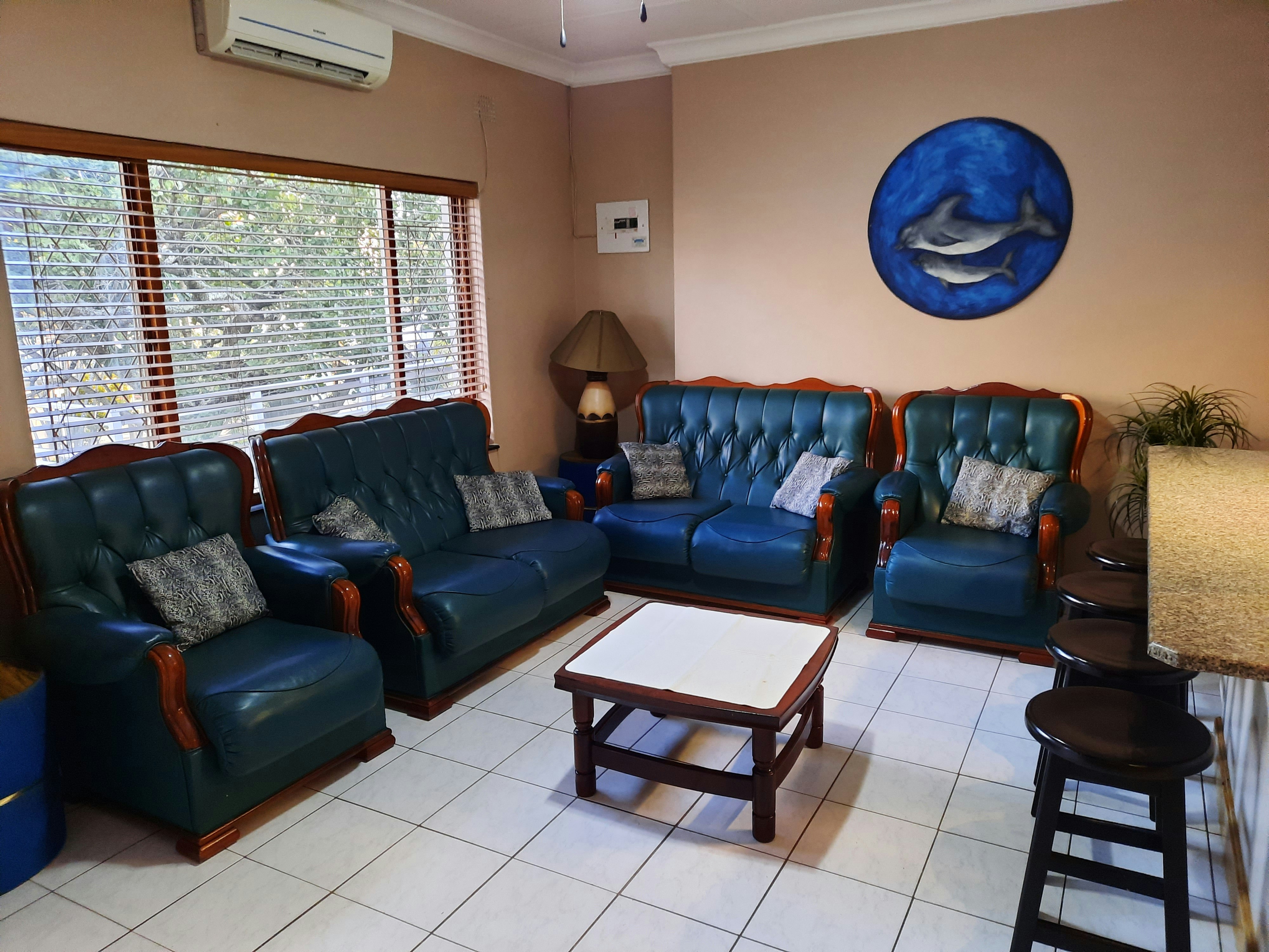 Uvongo Square Unit 24 | LekkeSlaap