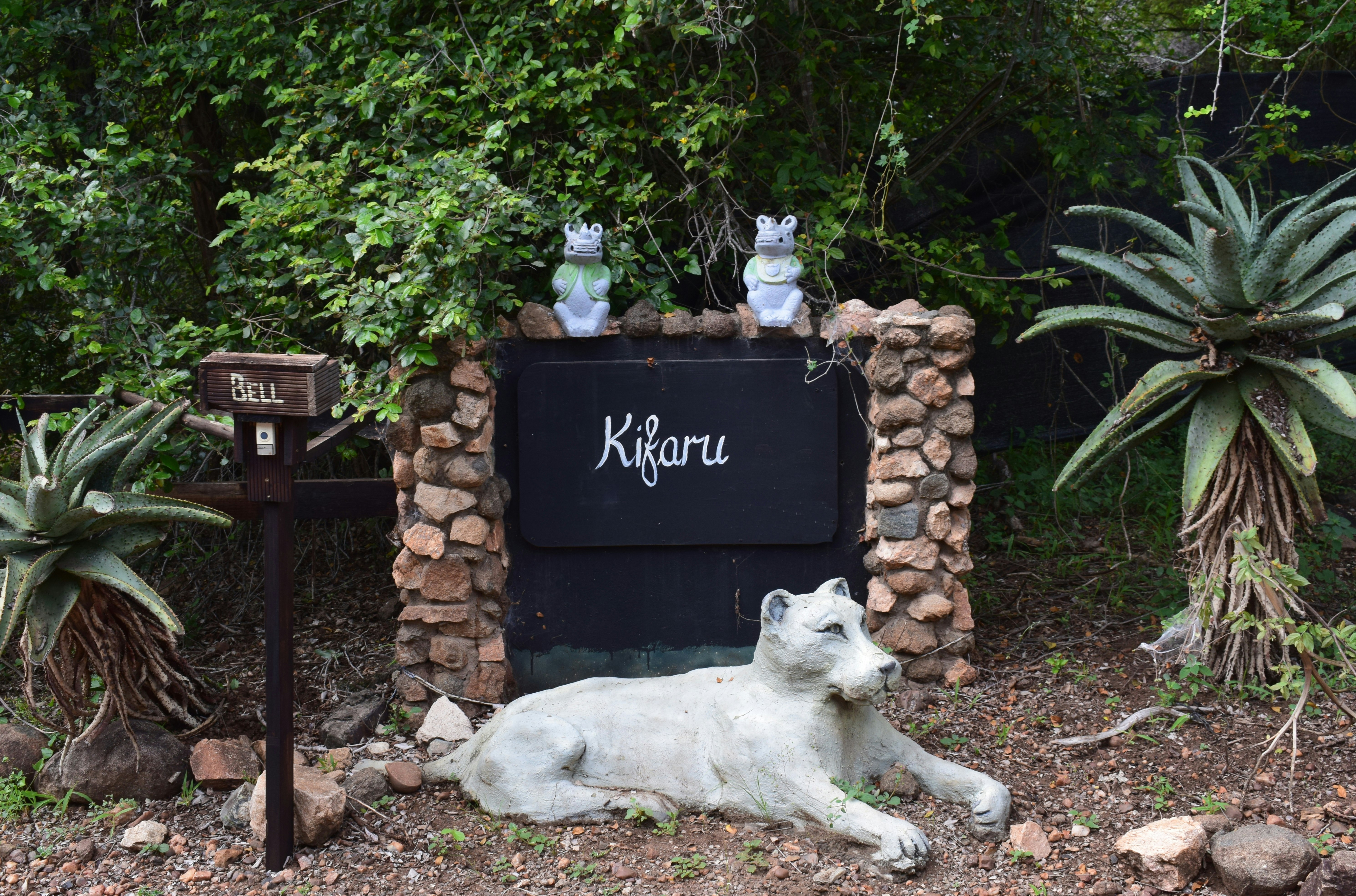 Kifaru Kruger | LekkeSlaap